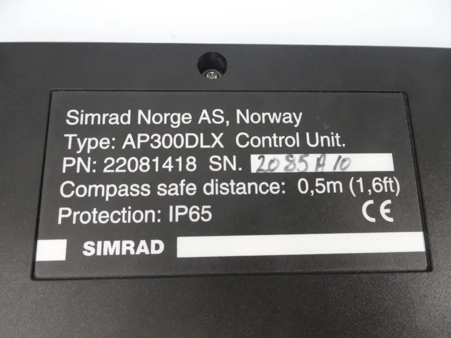 Simrad Robertson Autopilot Control Head AP300DLX 22081418 - Max Marine ...