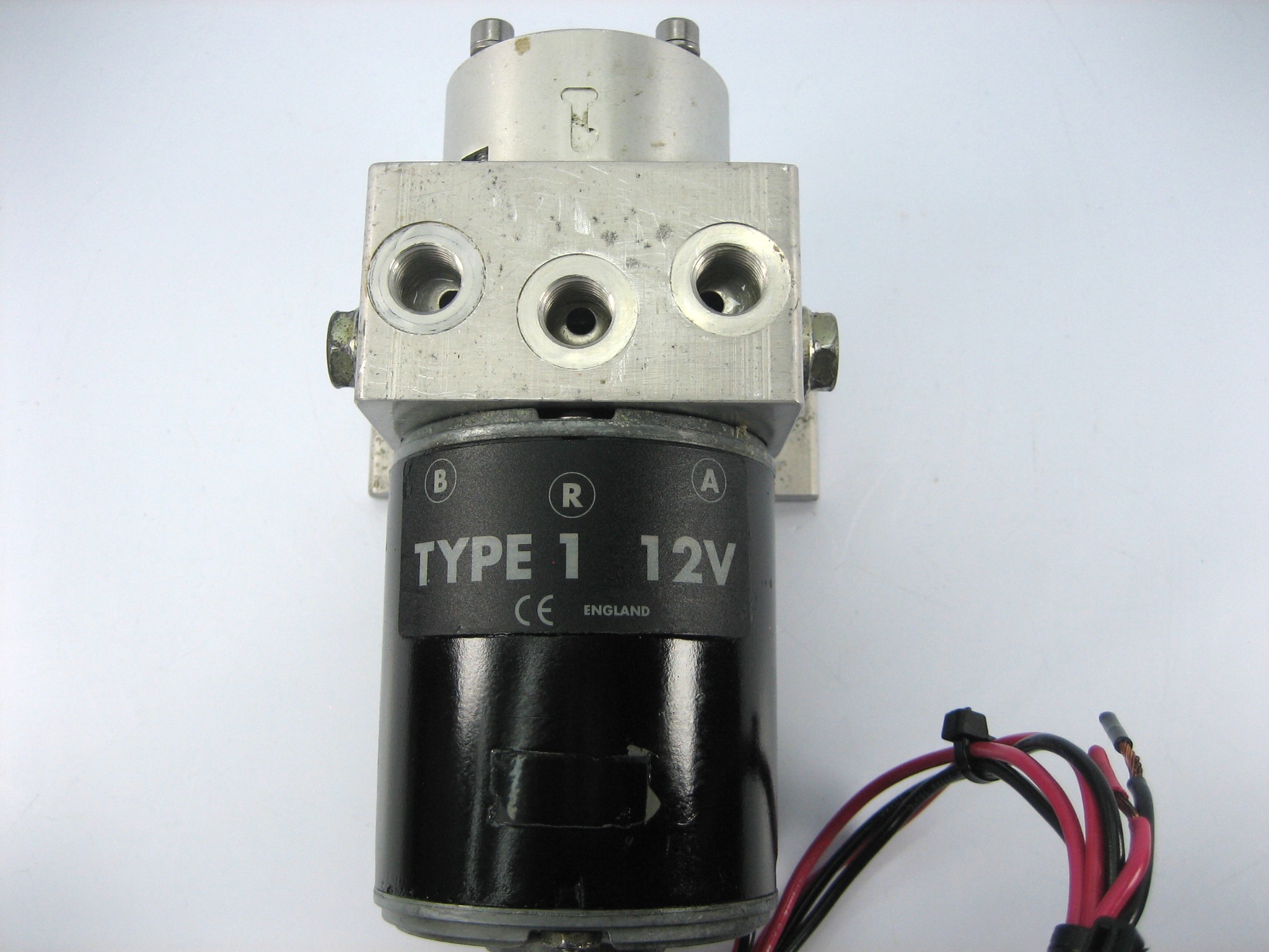 Raymarine M81120 Type 1 12V Reversible Hydraulic Autopilot Pump - Max ...