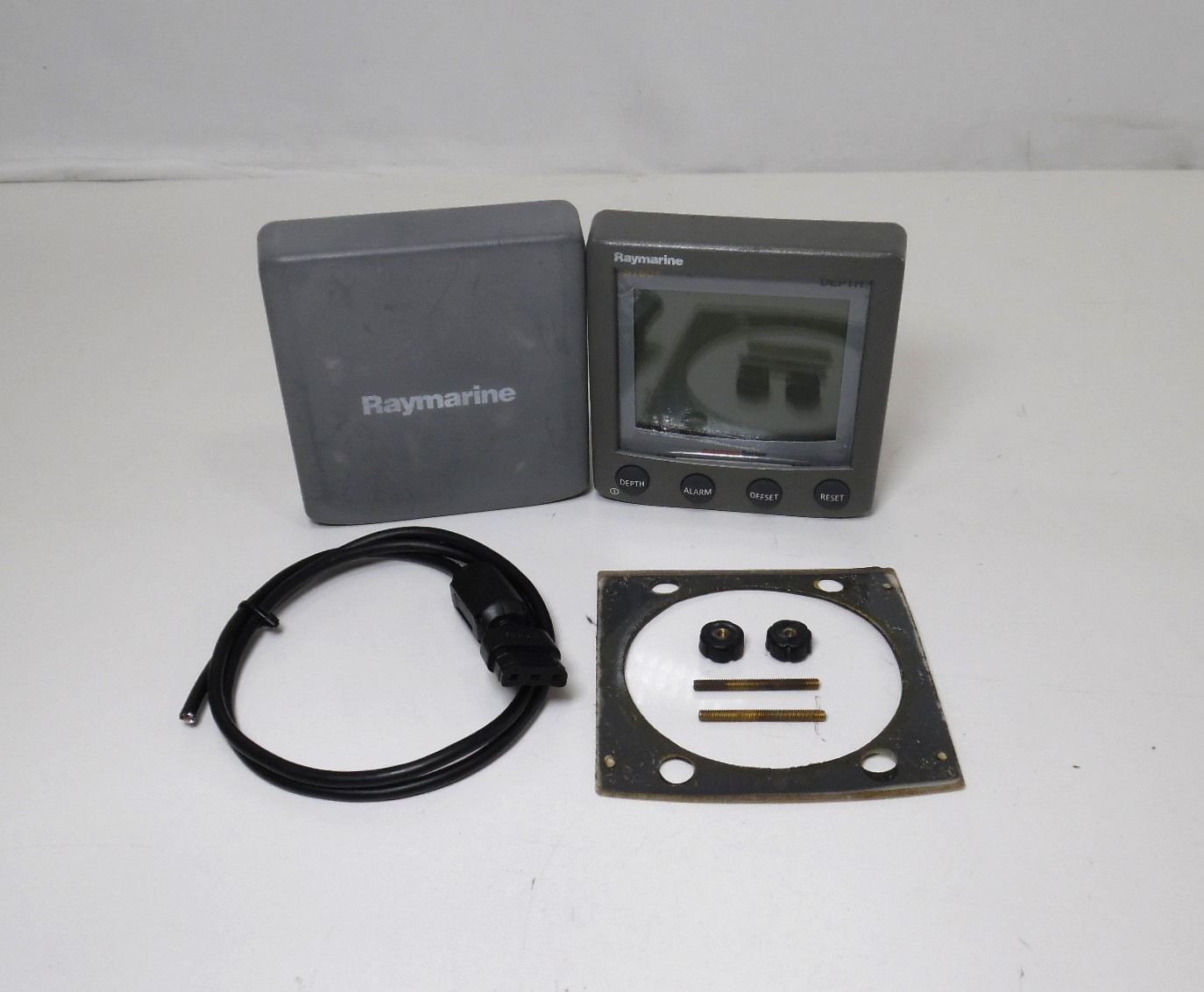 Raymarine ST60+ Depth Instrument Display with Sun Cover and Hardware ...