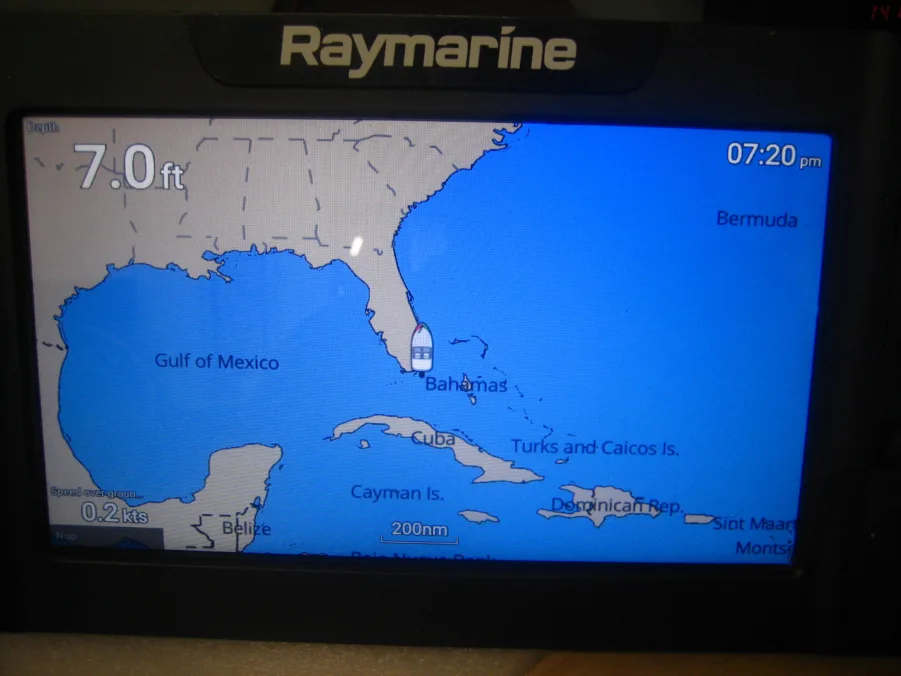 Raymarine Element 9HV Chartplotter/GPS/Fishfinder Combo Unit w/HV-100 ...