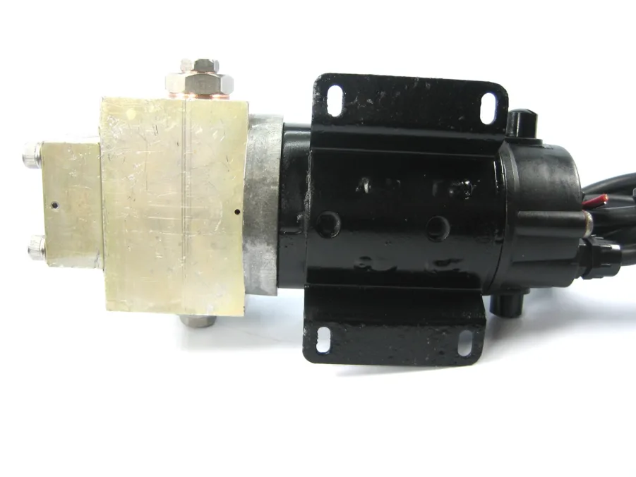 Simrad RPU160 Hydraulic Reversible Autopilot Pump - Max Marine Electronics