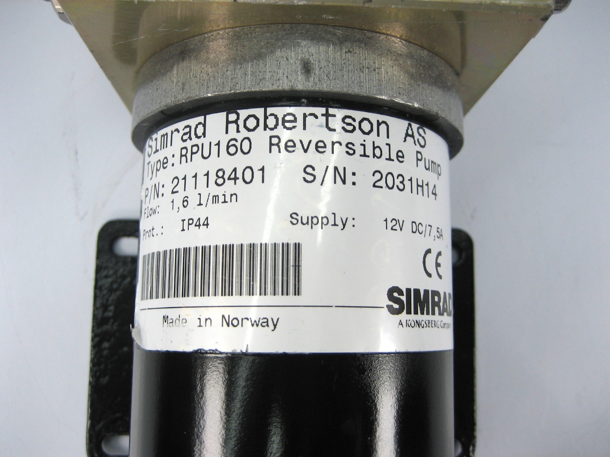 Simrad RPU160 Hydraulic Reversible Autopilot Pump - Max Marine Electronics