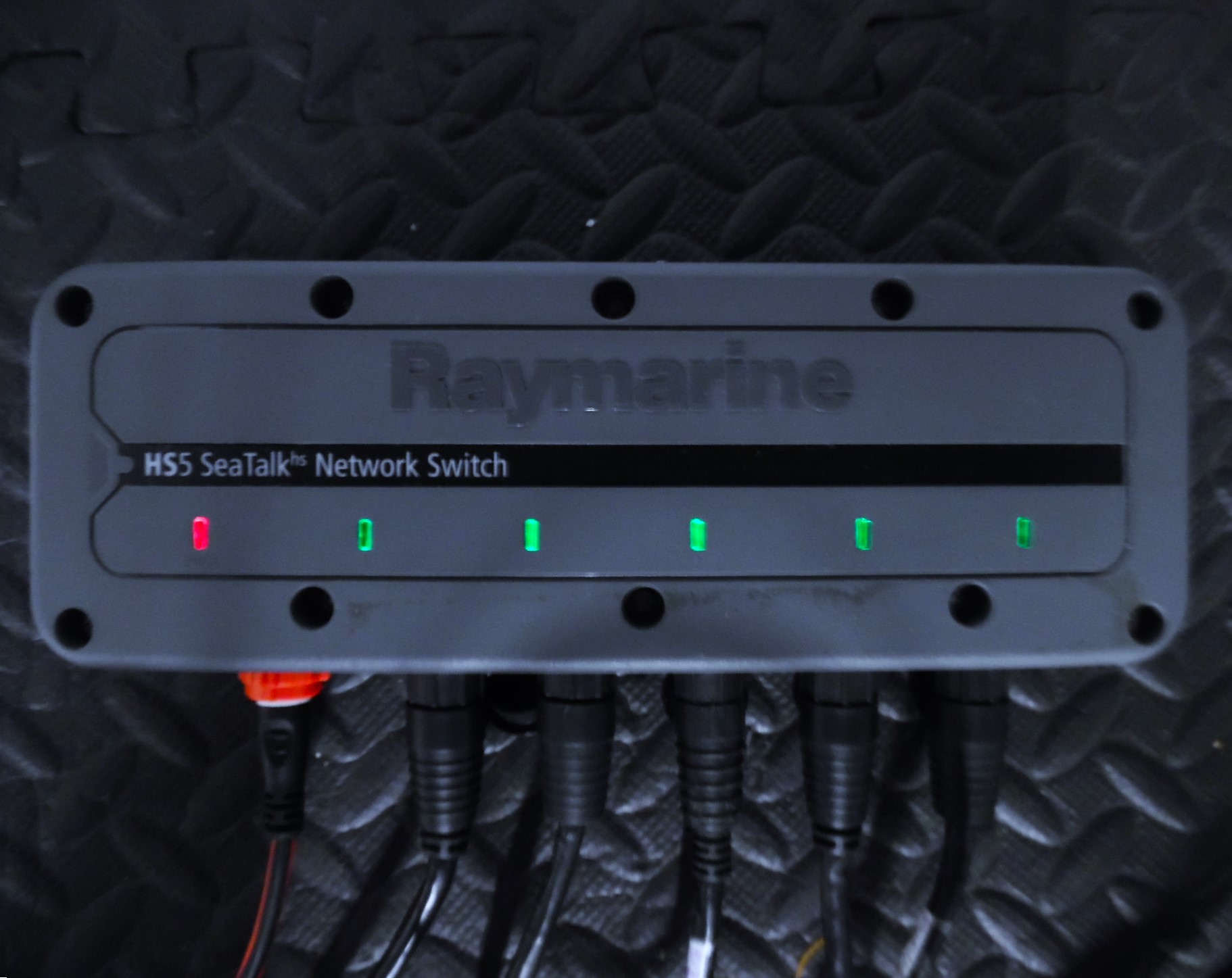 Raymarine HS5 RayNet/SeaTalkHS Network Switch - 90 Day Warranty ...