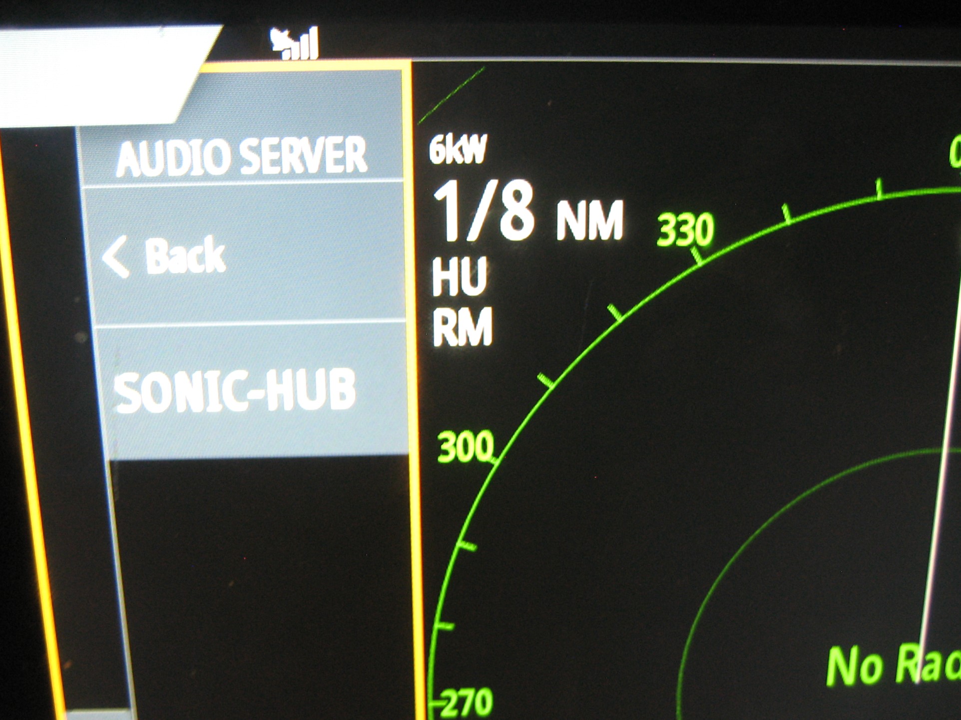 Simrad Lowrance SonicHub AM/FM USB Marine Entertainment System - Max ...