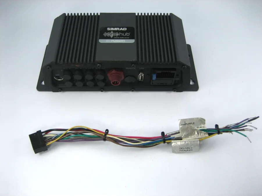 Simrad Lowrance SonicHub AM/FM USB Marine Entertainment System - Max ...