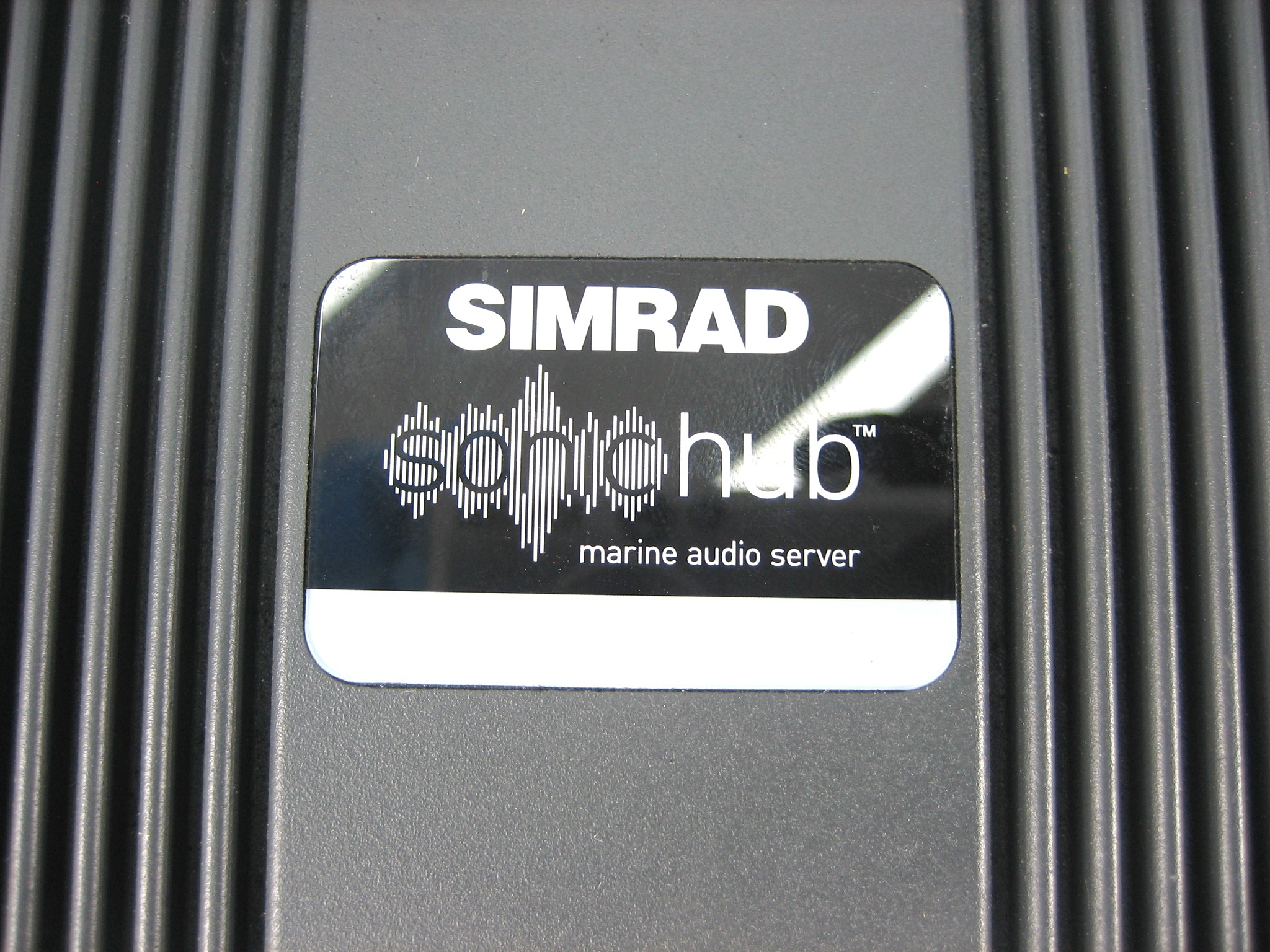 Simrad Lowrance SonicHub AM/FM USB Marine Entertainment System - Max ...