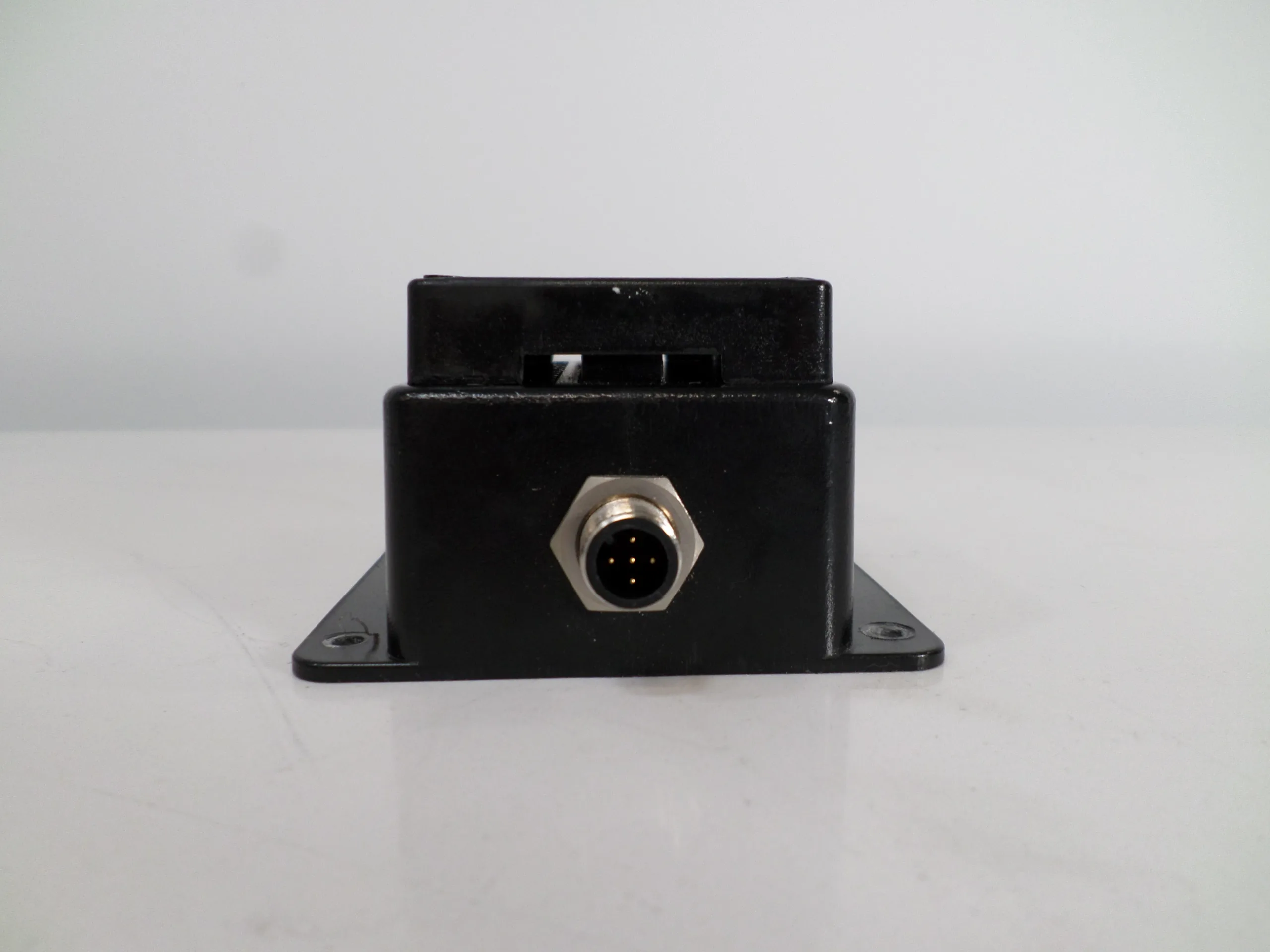 Maretron SIM100 NMEA 2000 Connected Switch Indicator Module with 6 Inputs - Max Marine Electronics