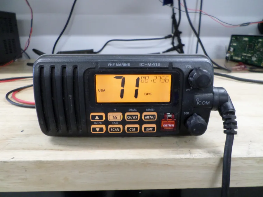 Icom IC-M412 Compact Marine DSC VHF Radio - Tested - Max Marine Electronics