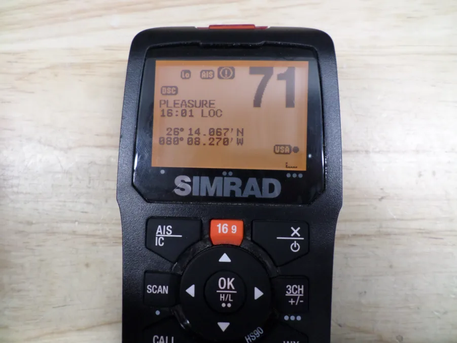 Simrad HS 90 Handset for RS90 and B&G V90 VHF - New Cable! - Max Marine ...