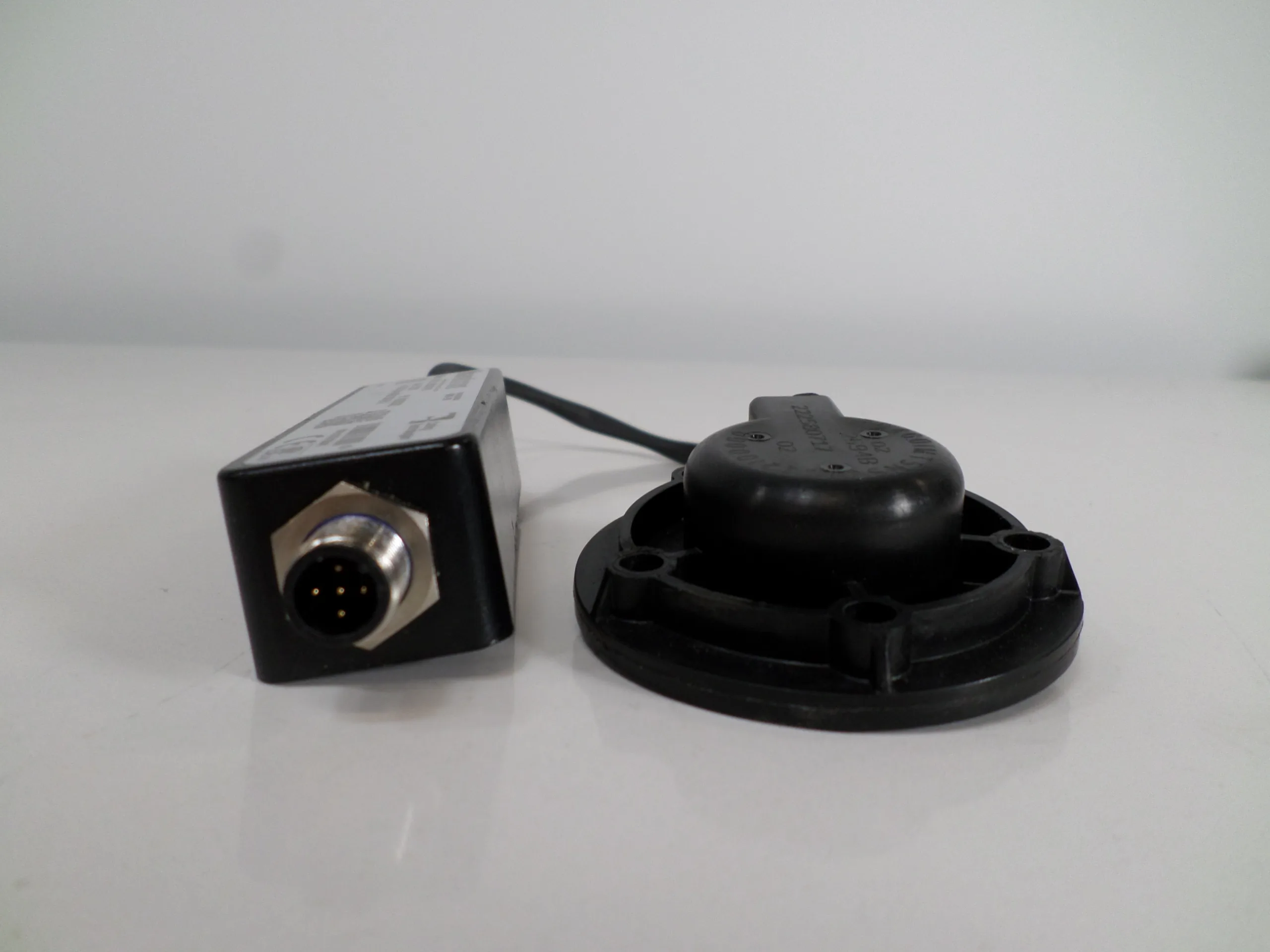 Maretron TLM100 Tank Level Monitor with NMEA 2000 Connection - Max ...