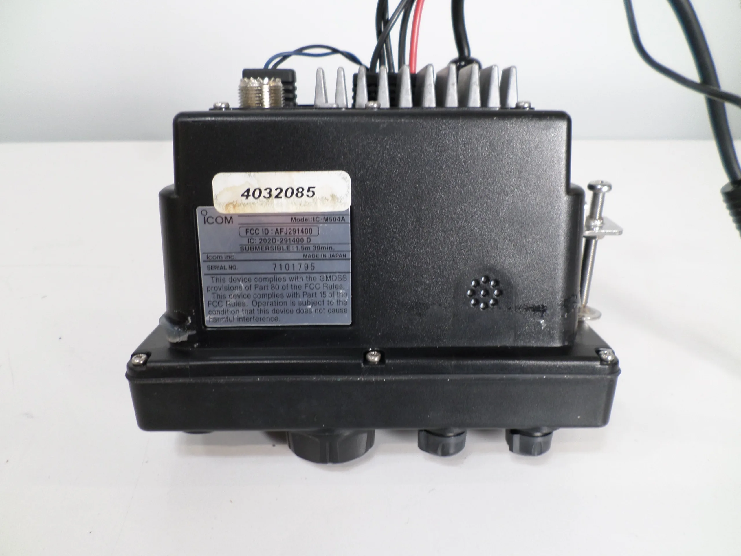 Icom IC-M504A Marine DSC VHF Transceiver with Rear Attached HM-126 Mic ...