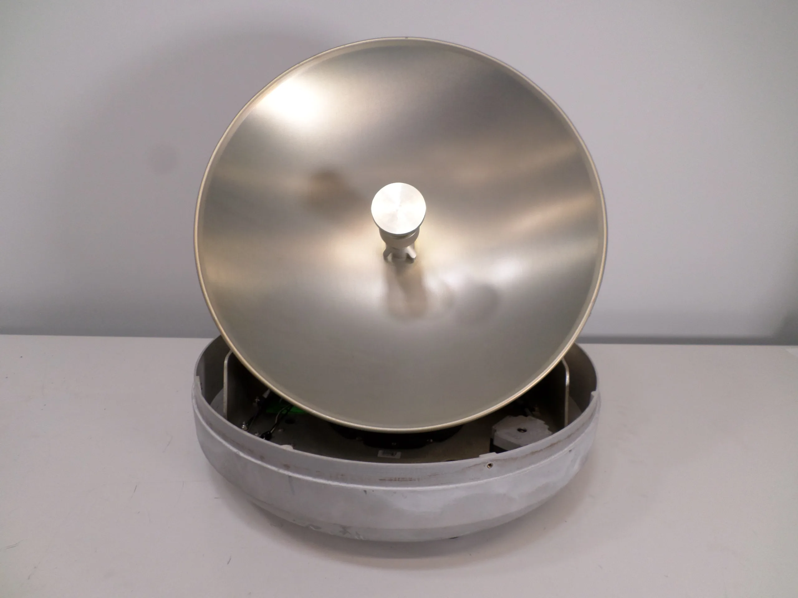 KVH TracVision M5 Satellite TV Tracking Antenna in TV5 Dome - Fully ...