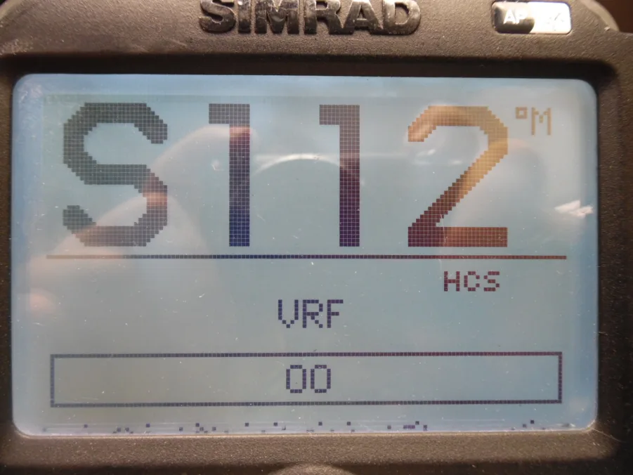 Simrad AP24 Autopilot Control Head 22096614 - Max Marine Electronics