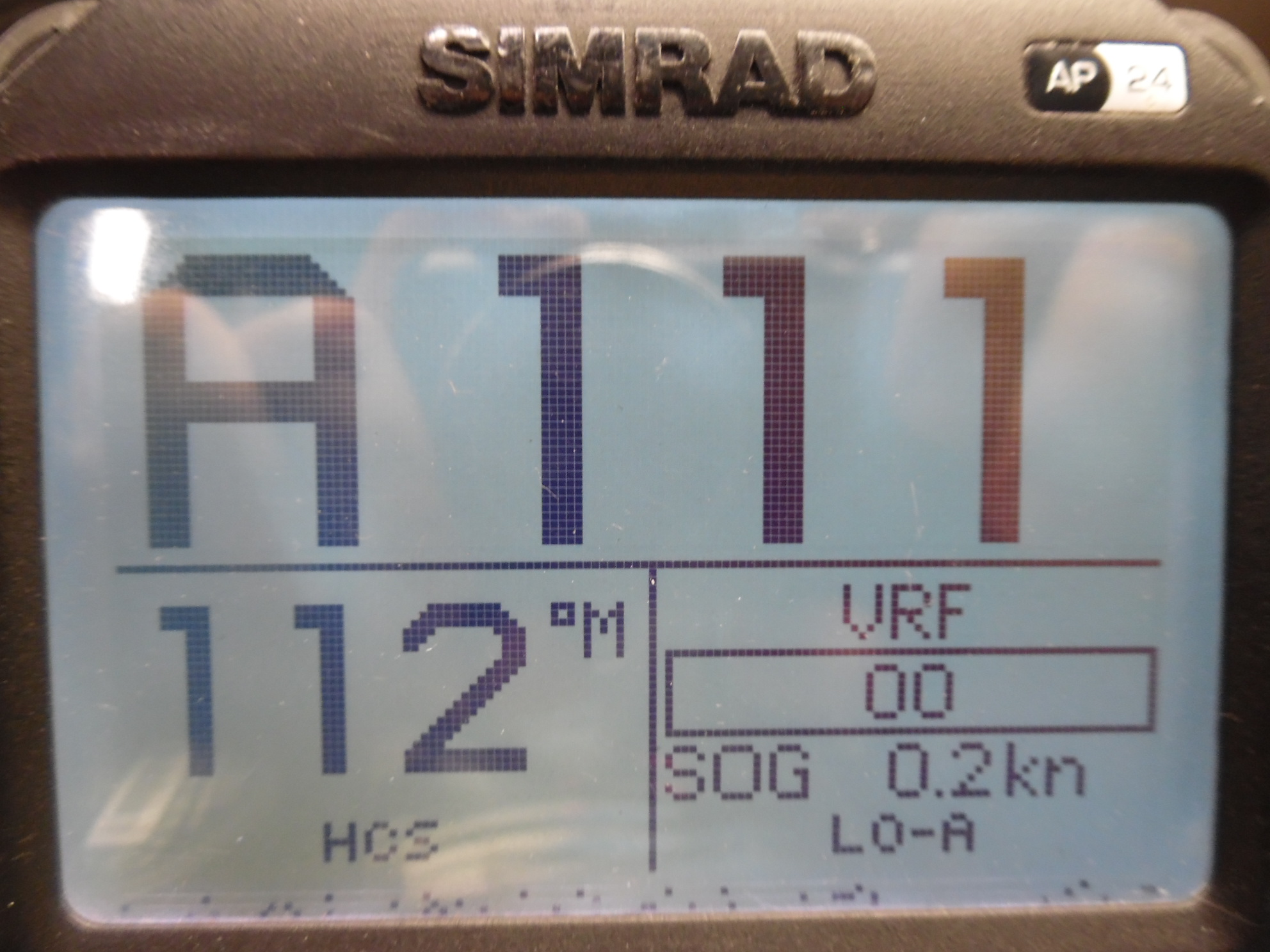 Simrad AP24 Autopilot Control Head 22096614 - Max Marine Electronics