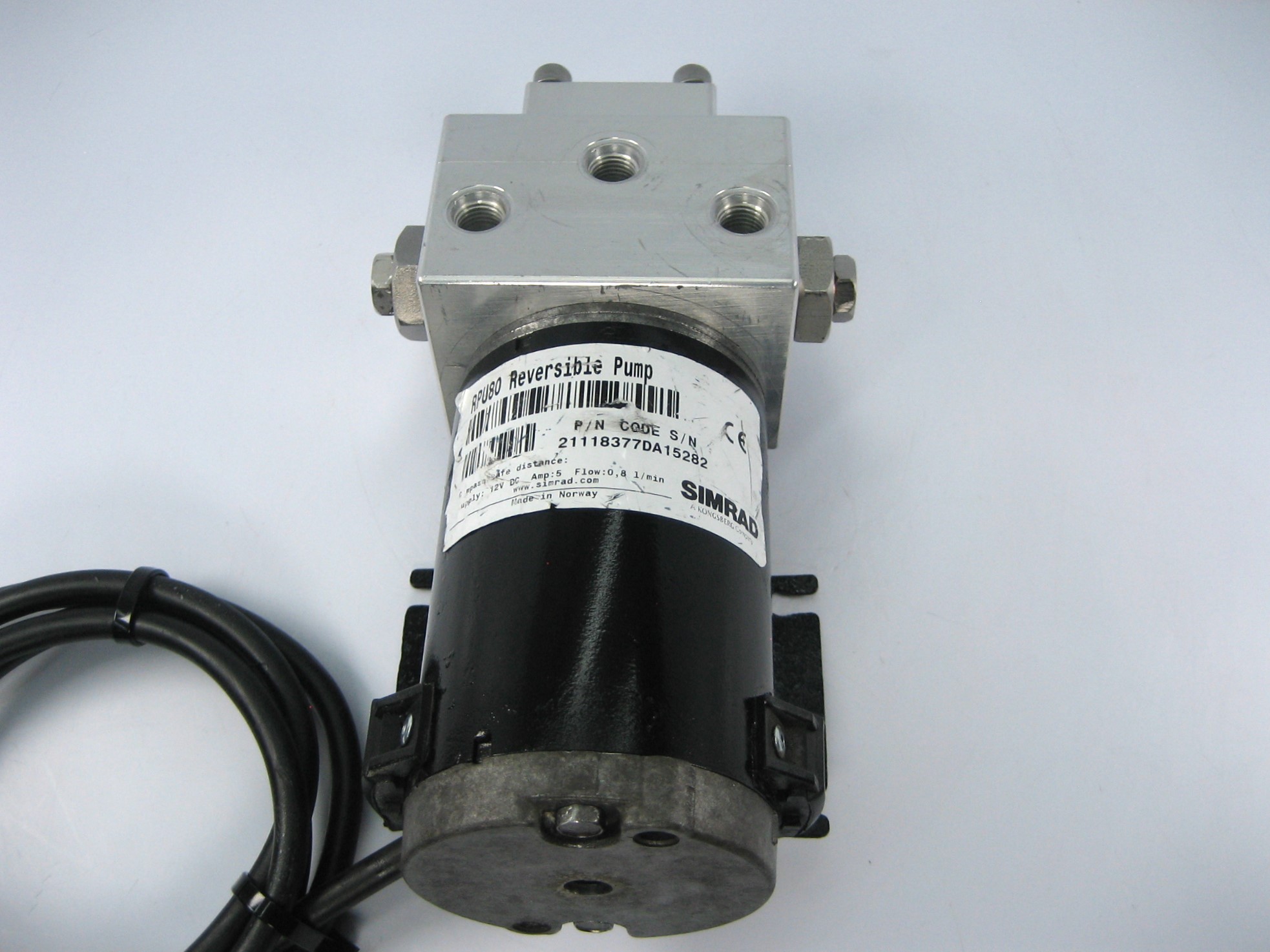 Simrad RPU80 12V Hydraulic Reversible Autopilot Pump - Max Marine ...