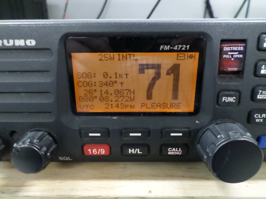 Furuno FM-4721 Pro Grade Marine DSC VHF Transceiver - Max Marine ...