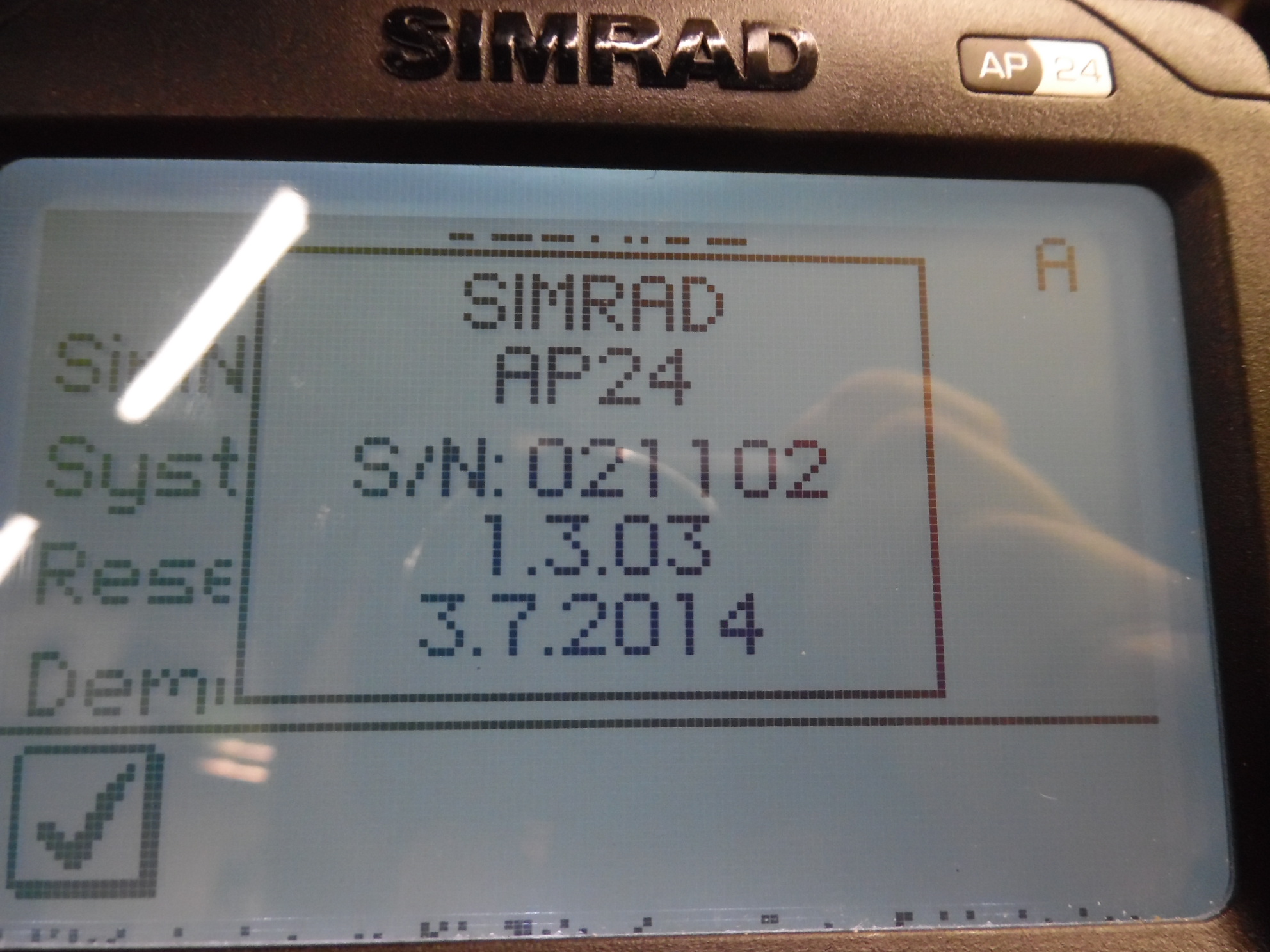 Simrad-AP24 Autopilot Control Head 22096614 - Max Marine Electronics