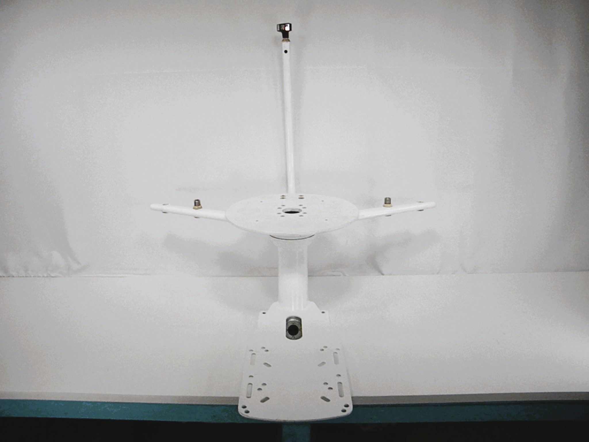 Seaview PMA-DM1M2 Radome/Sat Dome Mount + Light Bar + Antenna Spreader ...