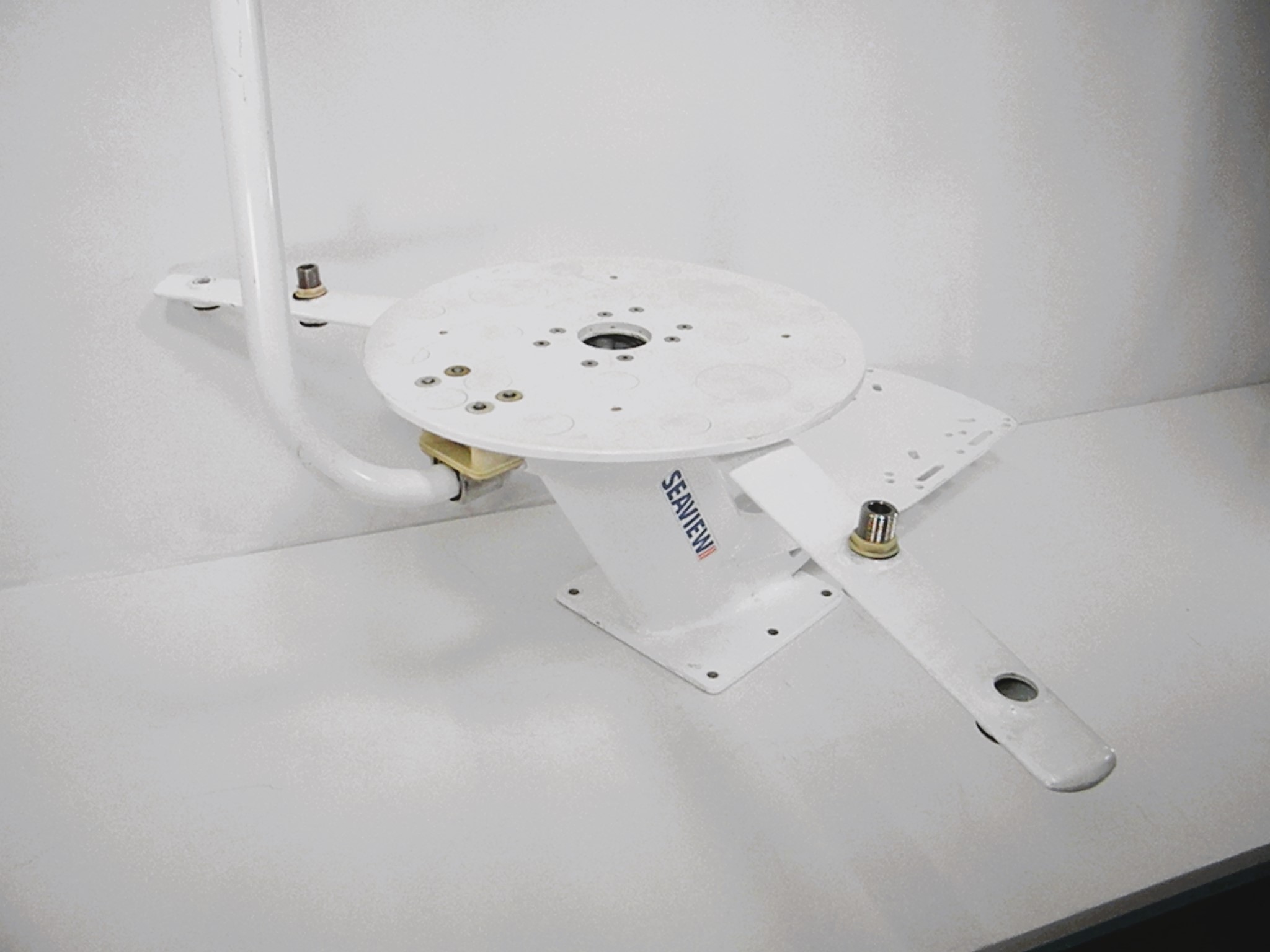 Seaview PMA-DM1M2 Radome/Sat Dome Mount + Light Bar + Antenna Spreader ...
