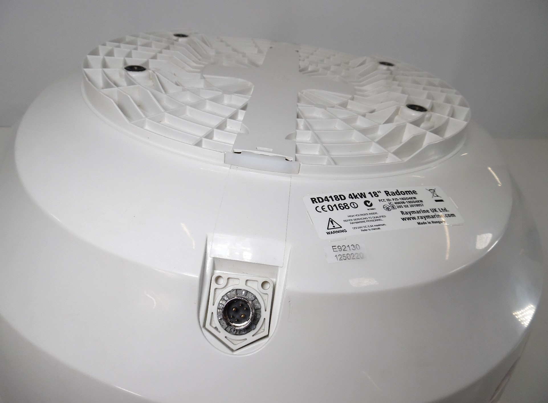 Raymarine RD418D 4kW 18" Digital Radome ONLY - E92129 - Great Working ...