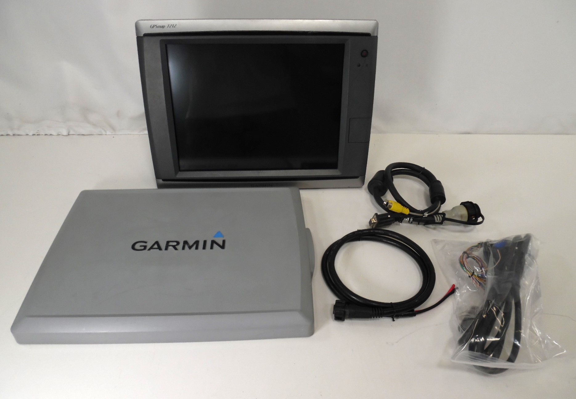 Garmin GPSmap 7212 MFD W/Sun Cover 90 Day Warranty!! (NEW LCD) - Max ...