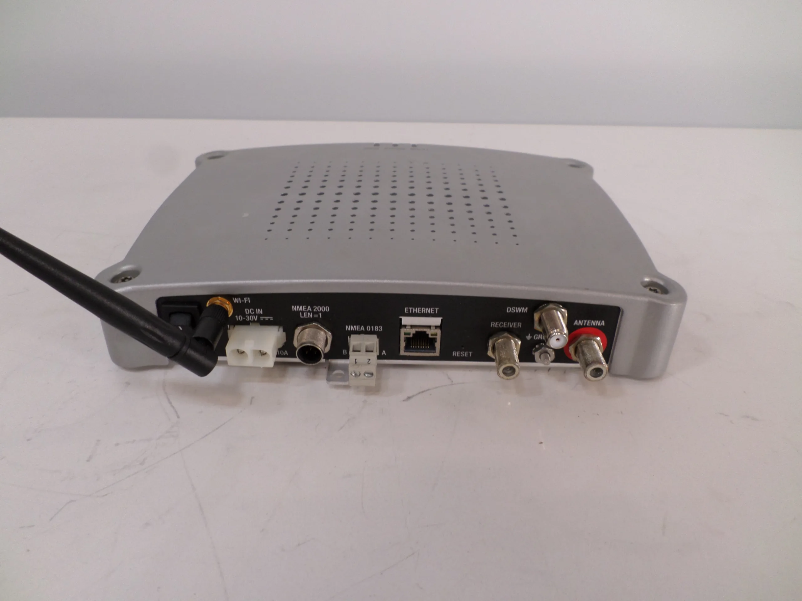 KVH TracVision TV5 45cm Complete Marine Satellite Tracking System with ...