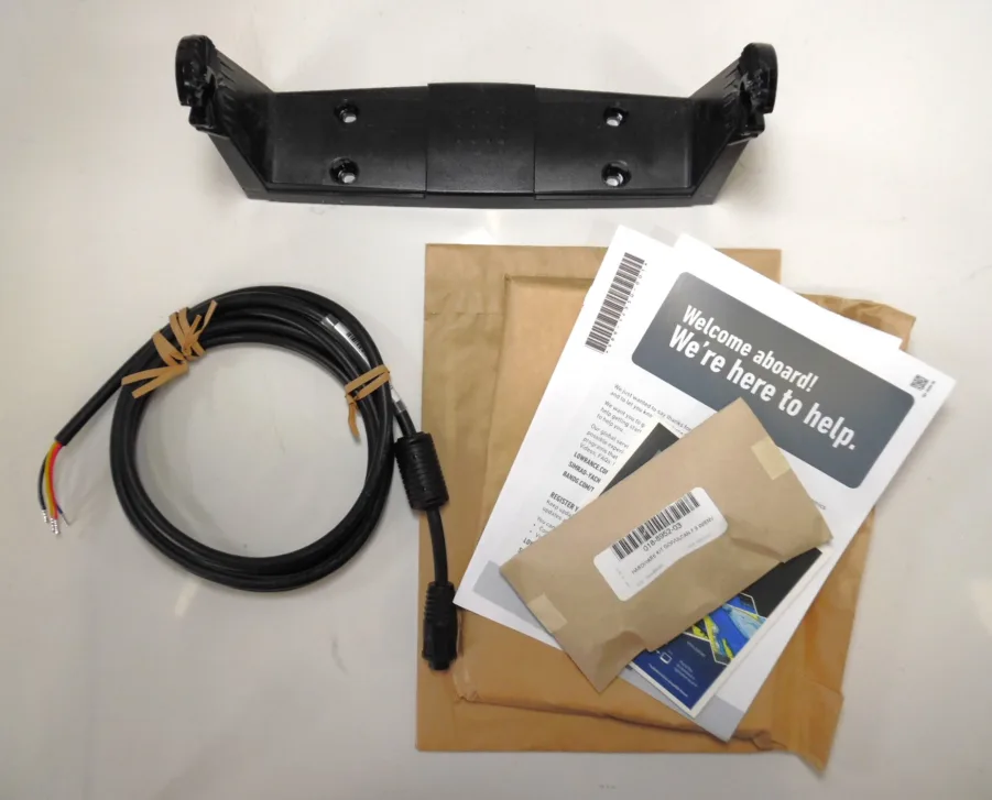 B&G Vulcan 9 MFD With C-Map Discover Charts (NEW) 90-Day Warr -000 ...