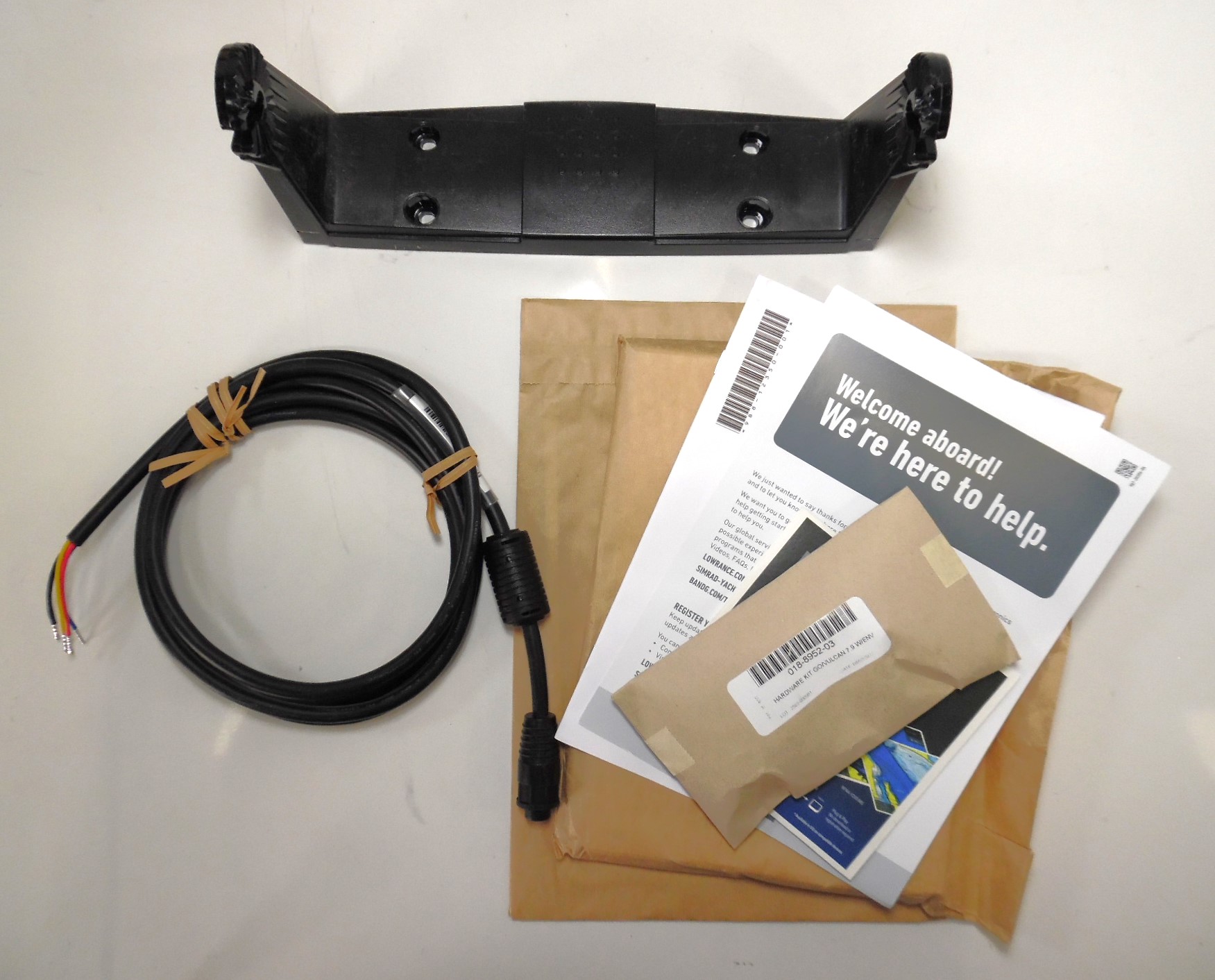 B&G Vulcan 9 MFD With C-Map Discover Charts (NEW) 90-Day Warr -000 ...