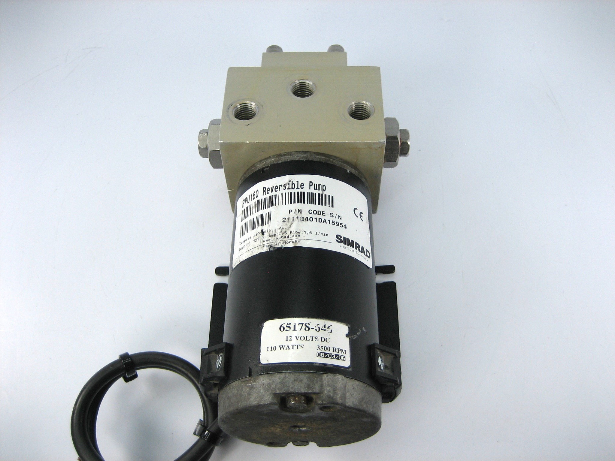 Simrad RPU160 12V Reversible Hydraulic Autopilot Pump - Max Marine ...