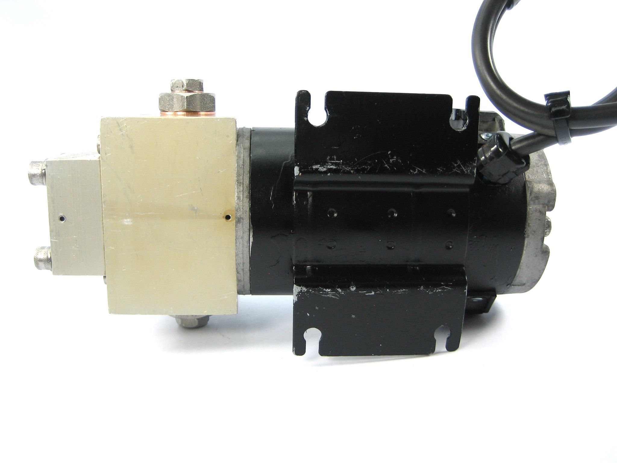 Simrad RPU160 12V Reversible Hydraulic Autopilot Pump - Max Marine ...