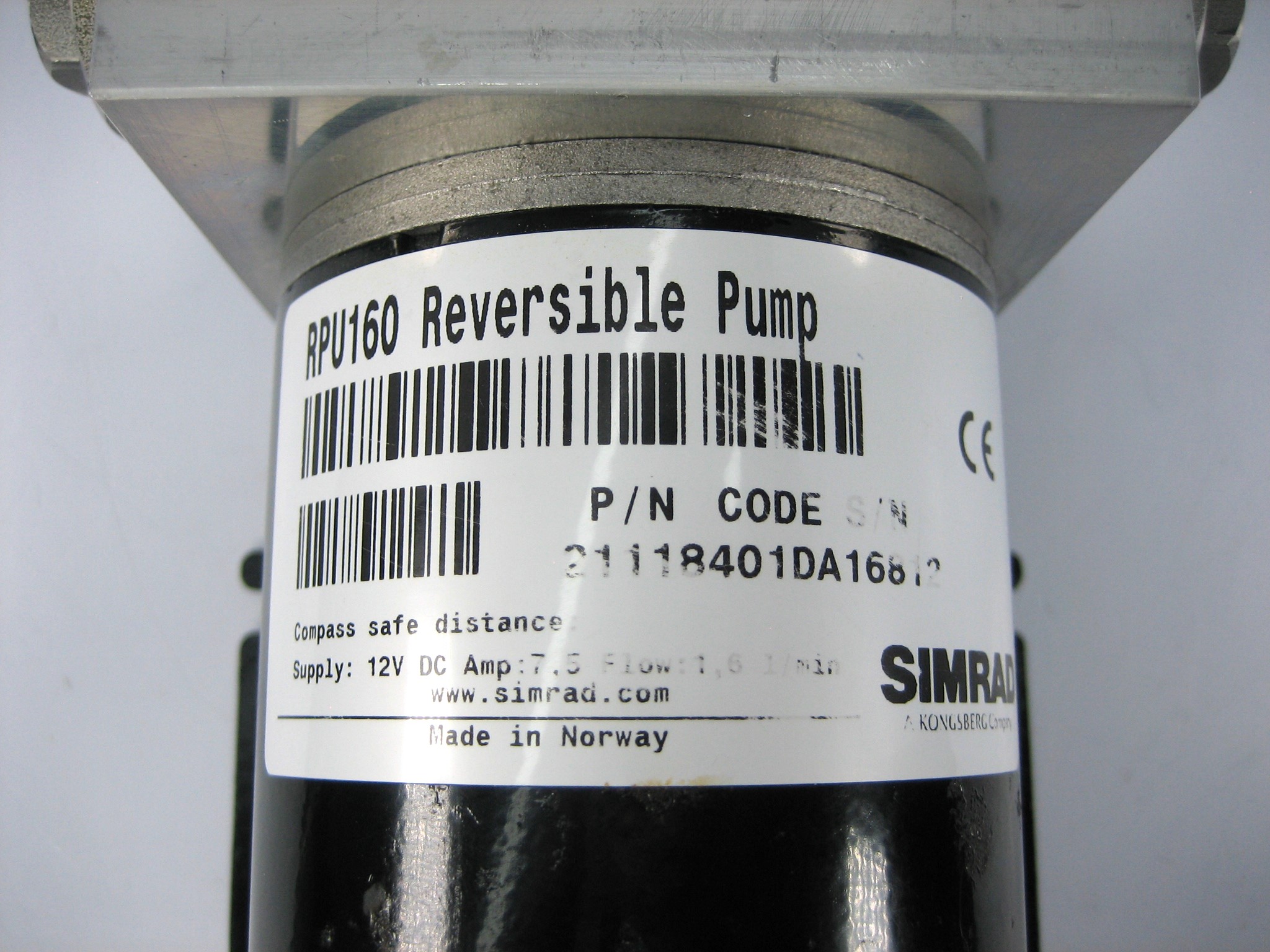 Simrad RPU160 12V Reversible Hydraulic Autopilot Pump - Max Marine ...