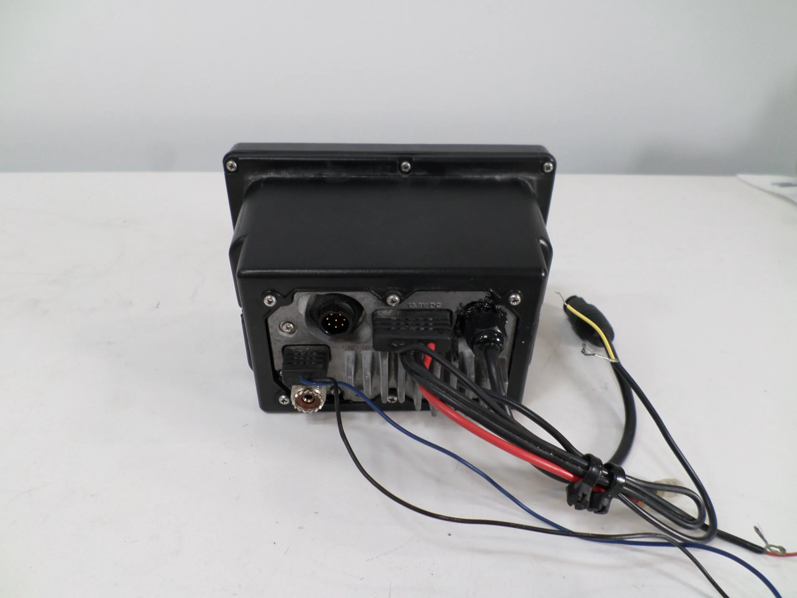 ICOM IC-M504 Marine VHF Radio With Rear Attached Microphone - Fully ...