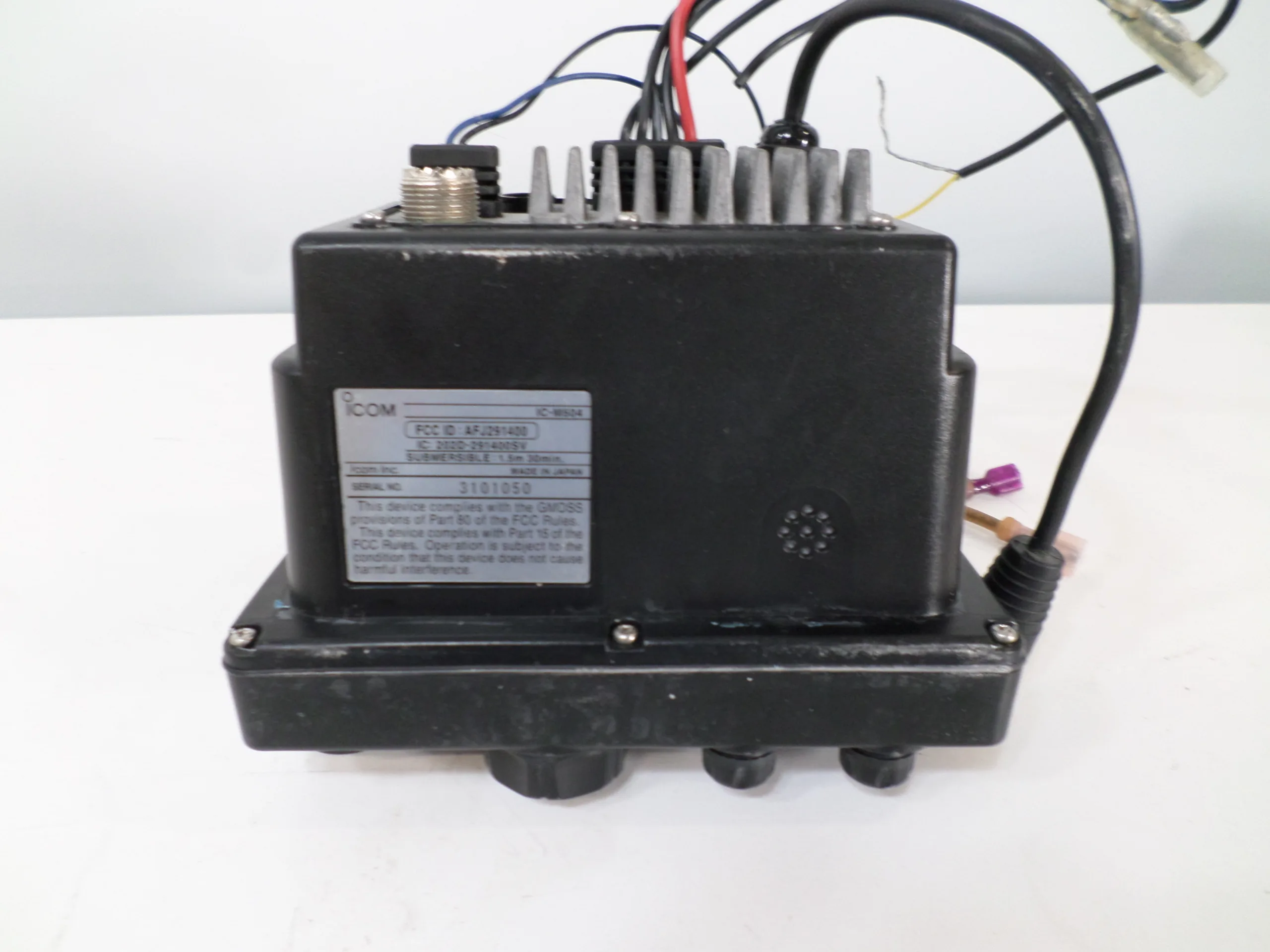 ICOM IC-M504 Marine VHF Radio With Rear Attached Microphone - Fully ...