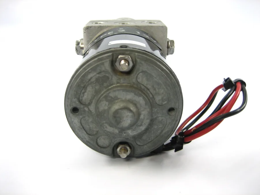 Raymarine 12V Type 2 Hydraulic Reversible Autopilot Pump M81121 - Max ...