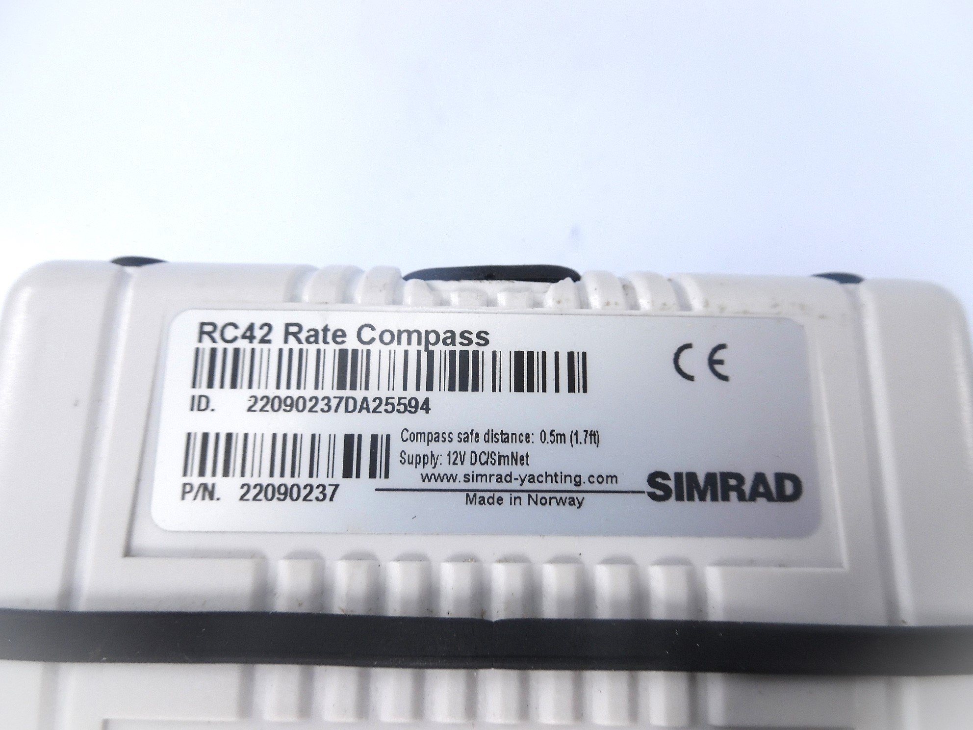 Simrad RC42 Rate Compass NMEA2000-Simnet Heading Sensor - Max Marine ...
