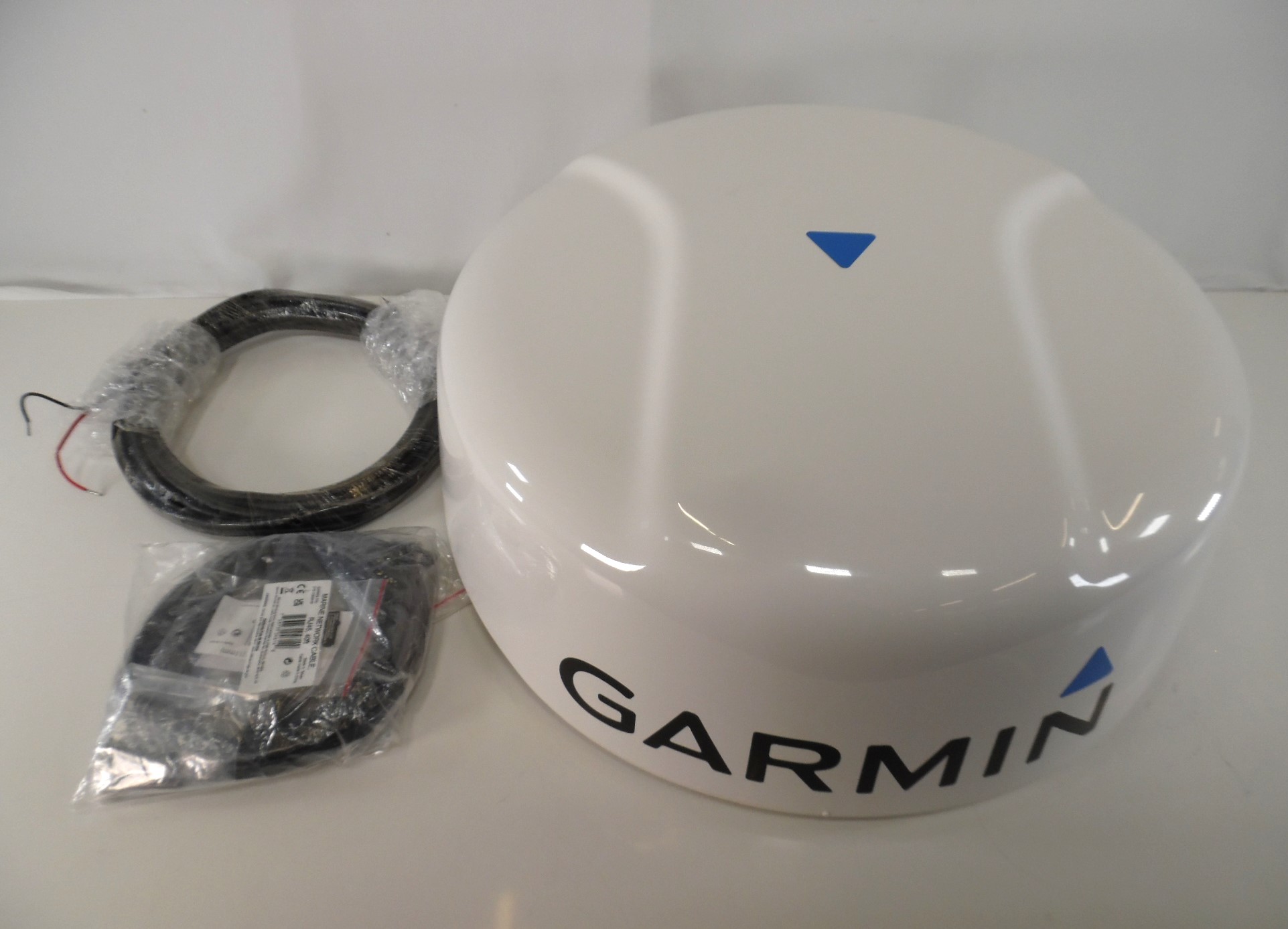 Garmin GMR Fantom 24 Radome w/ Network & Power Cables (Great Condition ...