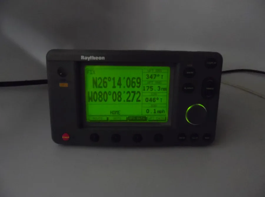 Raytheon RN300 GPS Plotter Display w/ Accessories - E32017 - REBUILT ...