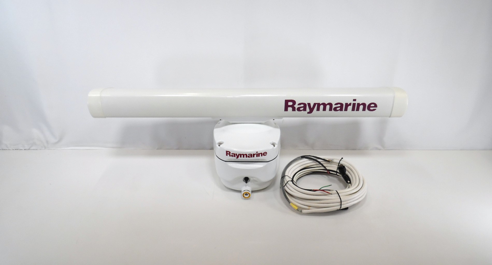 Raymarine 4kW Analog 4'ft. Open Array Radar w/ 54'ft Cable ~ M92654-S ...