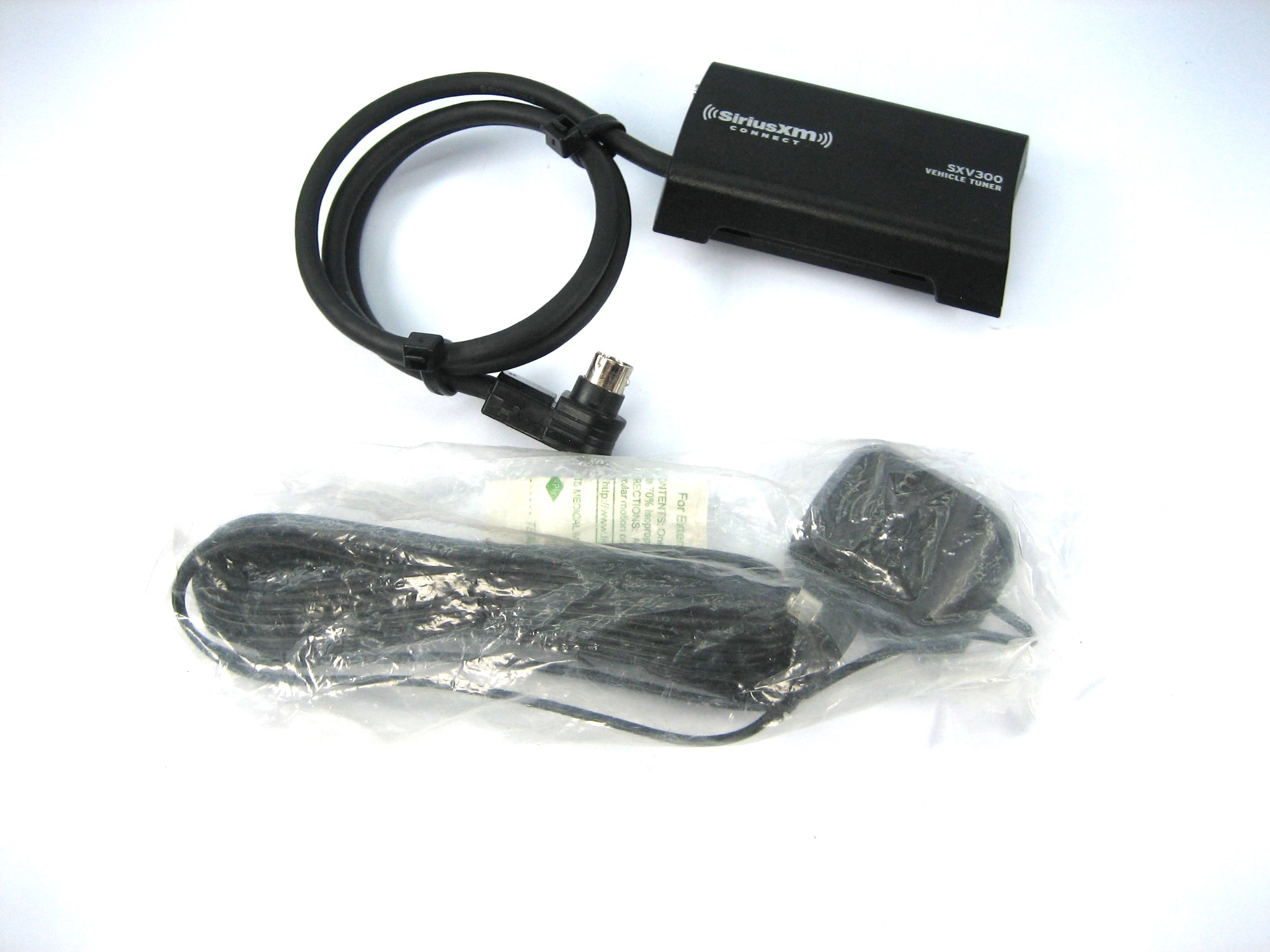 Sirius XM SXV300 Connect Vehicle Tuner RE972D4E & Antenna - Max Marine ...