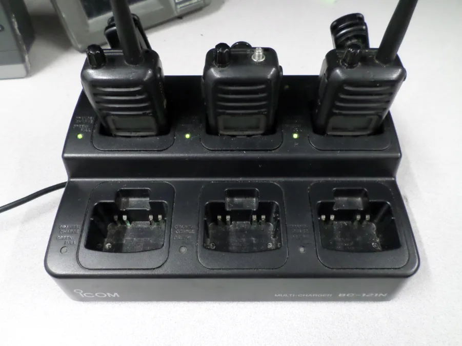 Icom IC-M88 Portable Marine VHF Radios With Charger - Max Marine ...