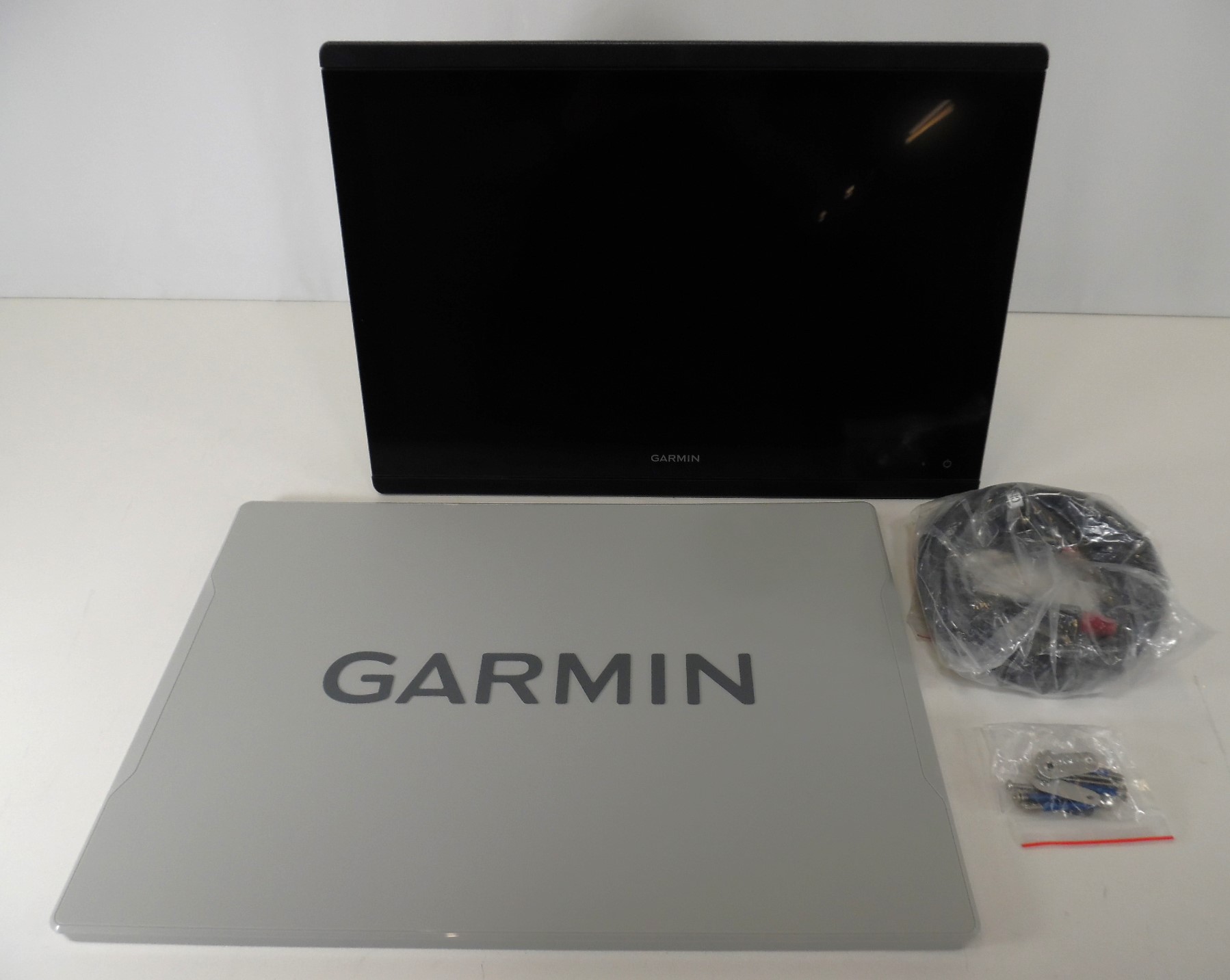 Garmin GPSmap 8616xsv 16" Touchscreen MFD W/Suncover (Tested/Updated ...