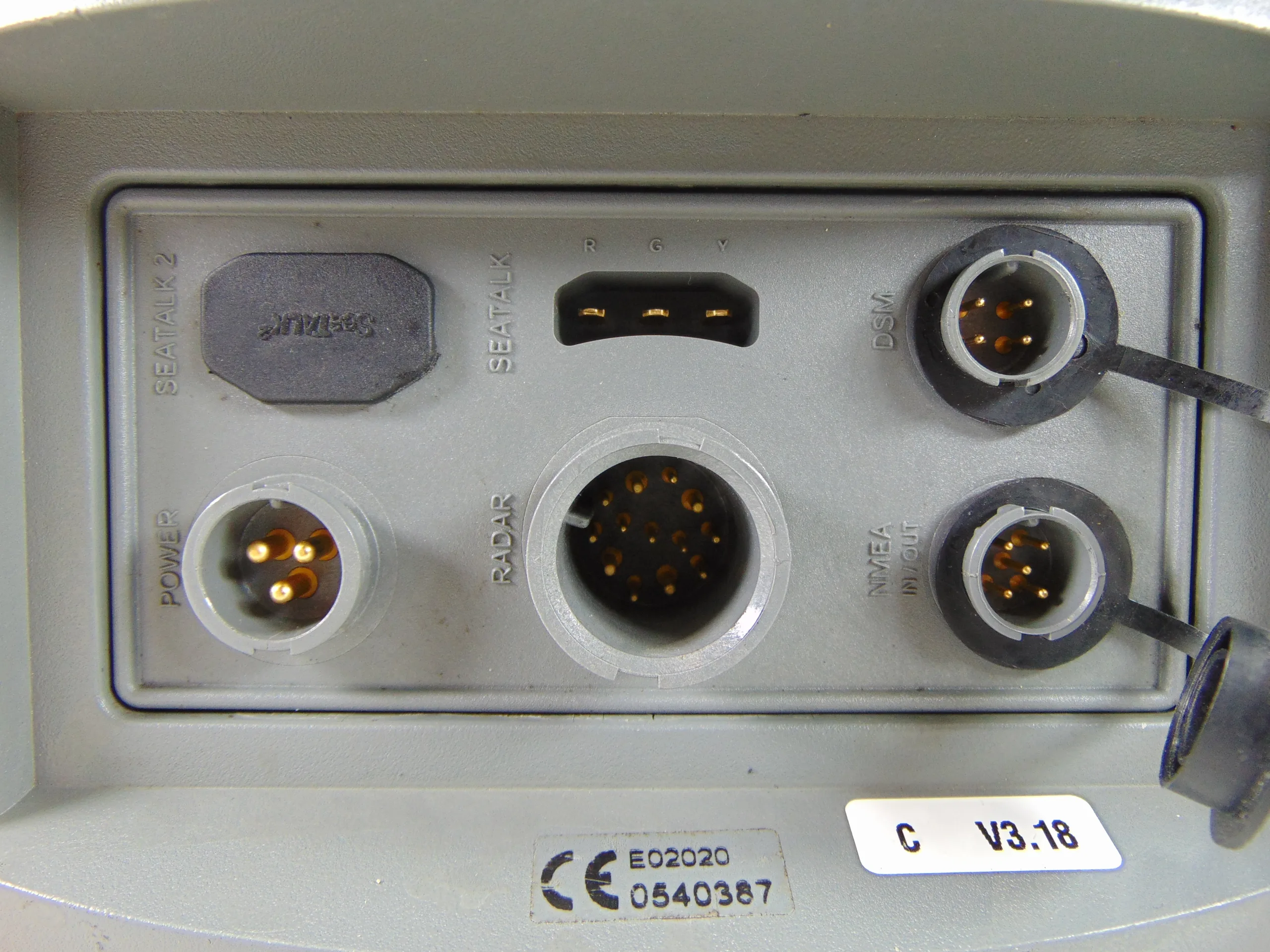 Raymarine C80 Classic Multifunction Display Unit -E02020- w/ Bezel and ...