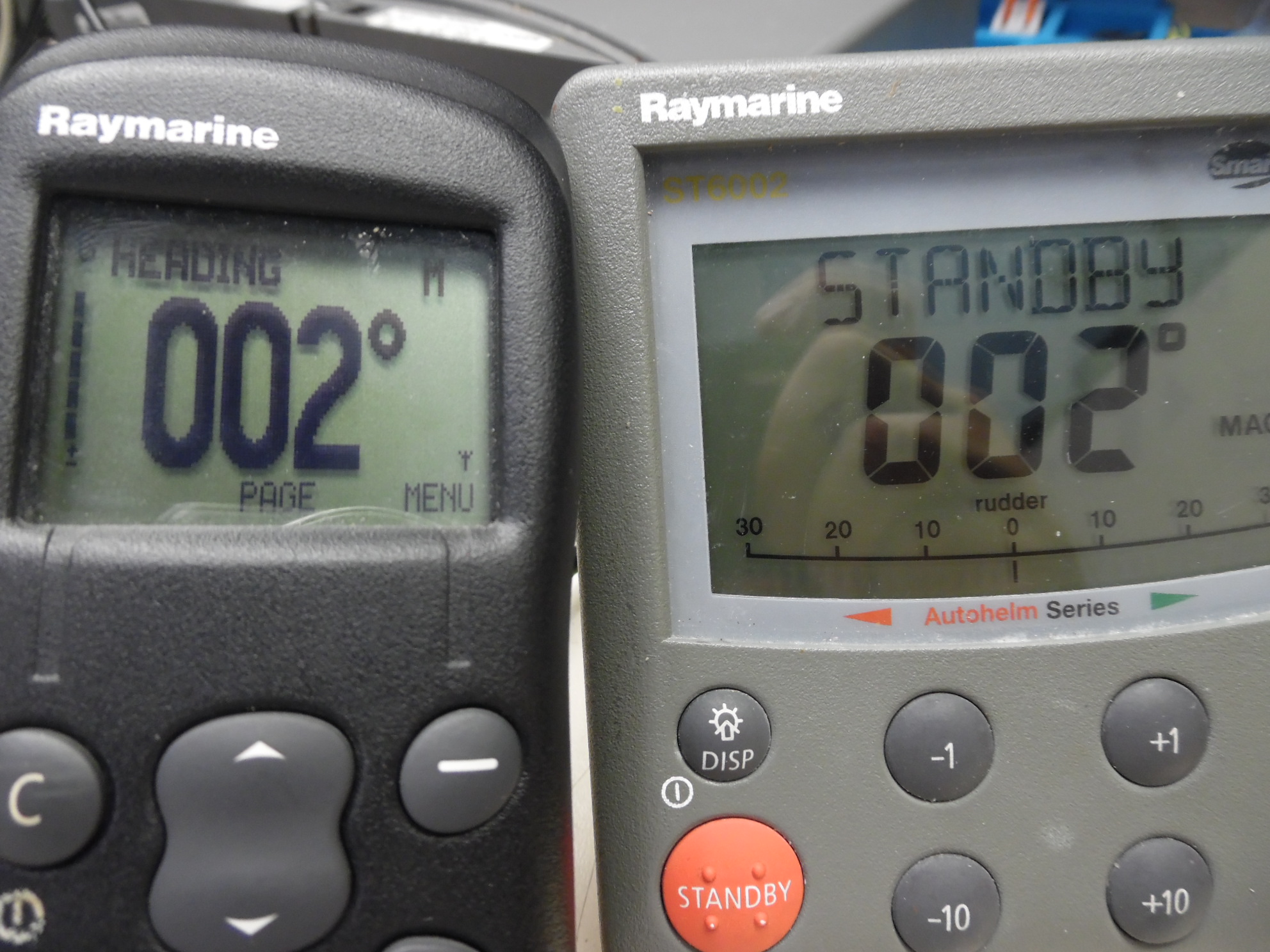 Raymarine SmartController Autopilot Wireless Remote E15023 W/RF Base ...