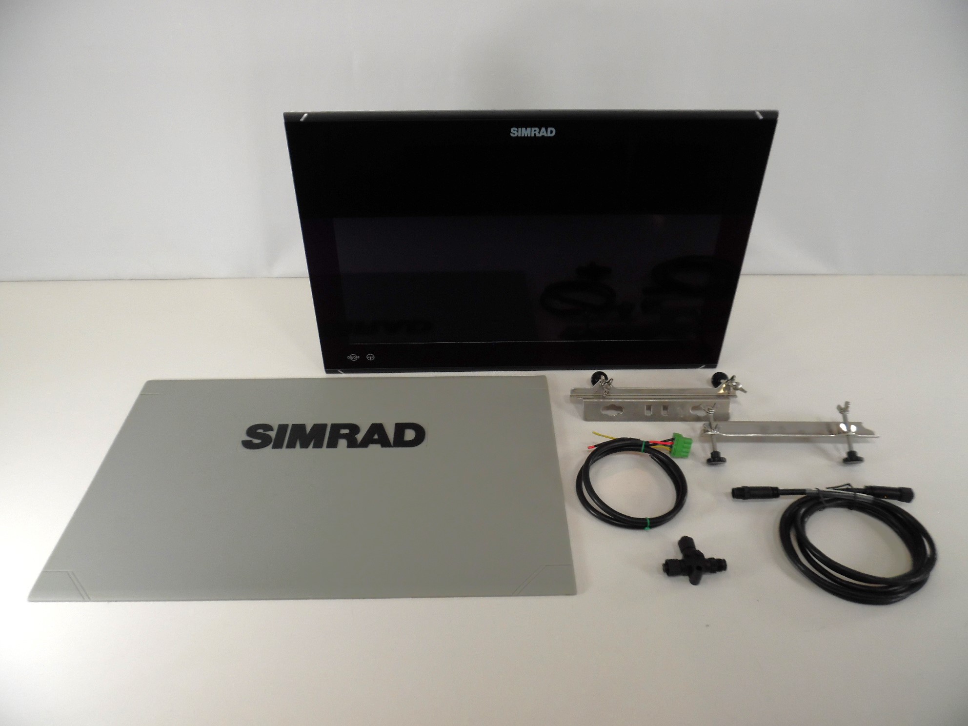 Simrad NSO19 Evo3 19inch Display (000-14003-001) Tested Good 90-Warr ...