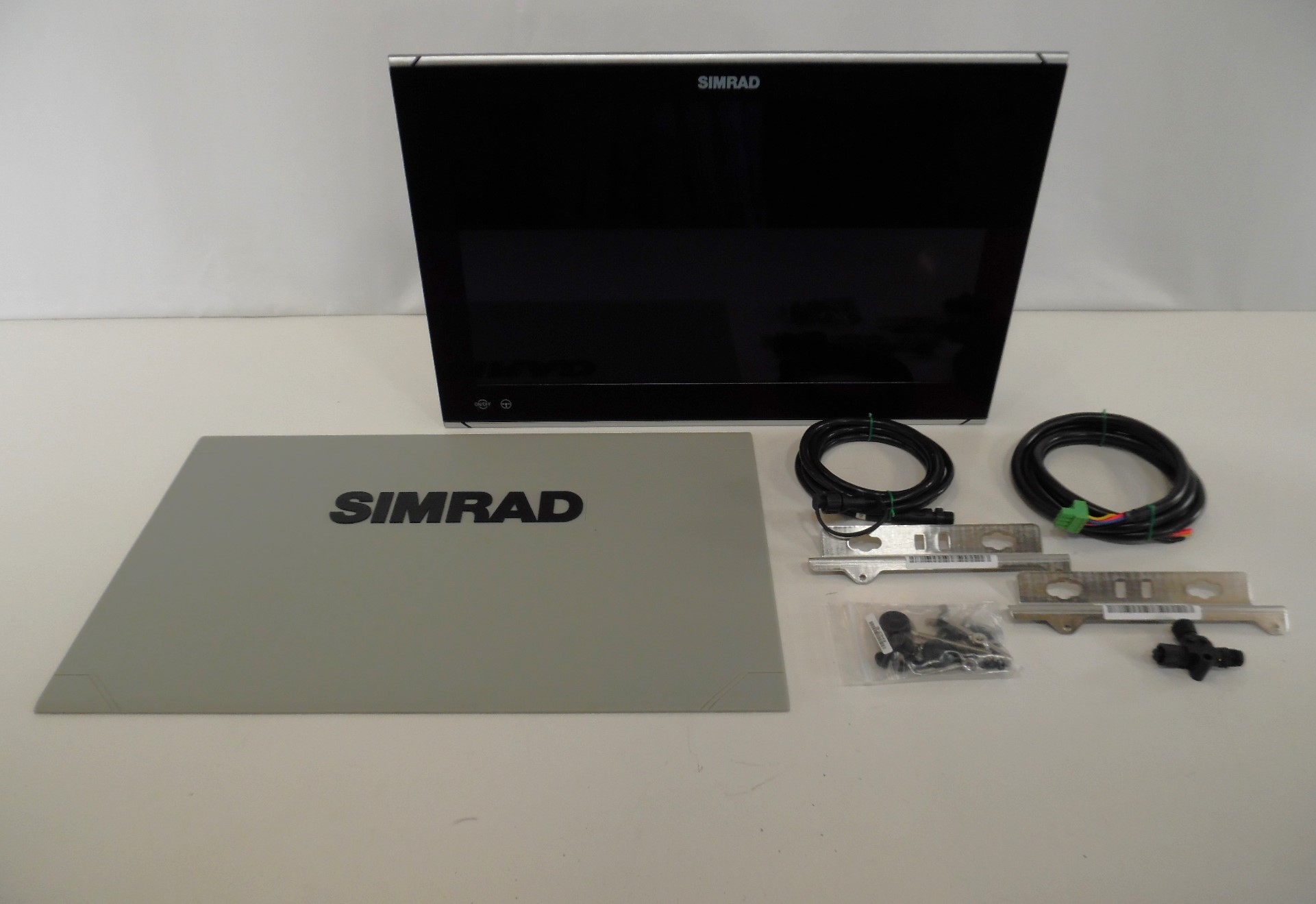 Simrad NSO19 Evo3 19inch Display (000-14003-001) Tested Good (90-Warr ...