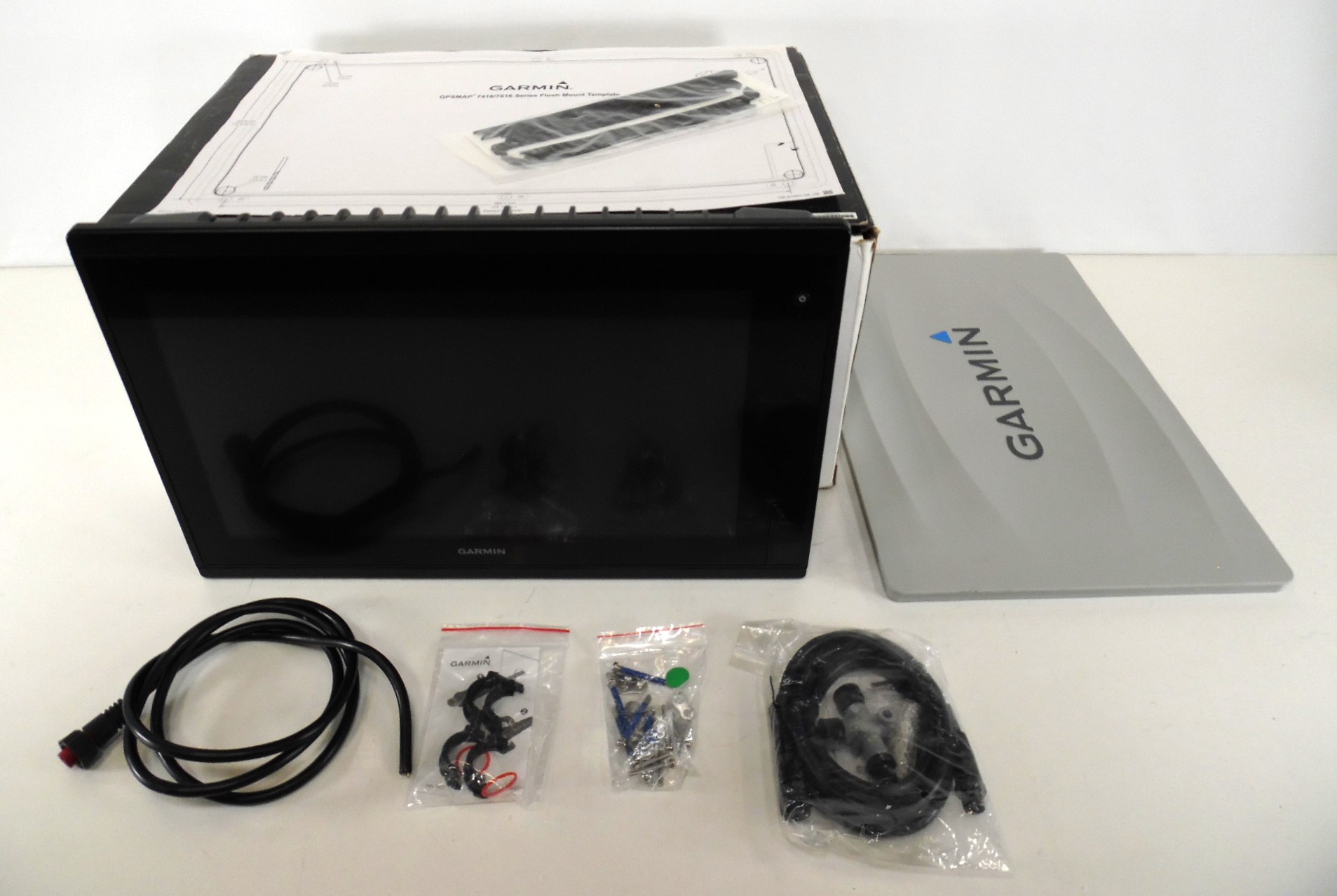 Garmin GPSmap 7616 16" Touchscreen MFD Updated S/W w/Accessories - Max ...