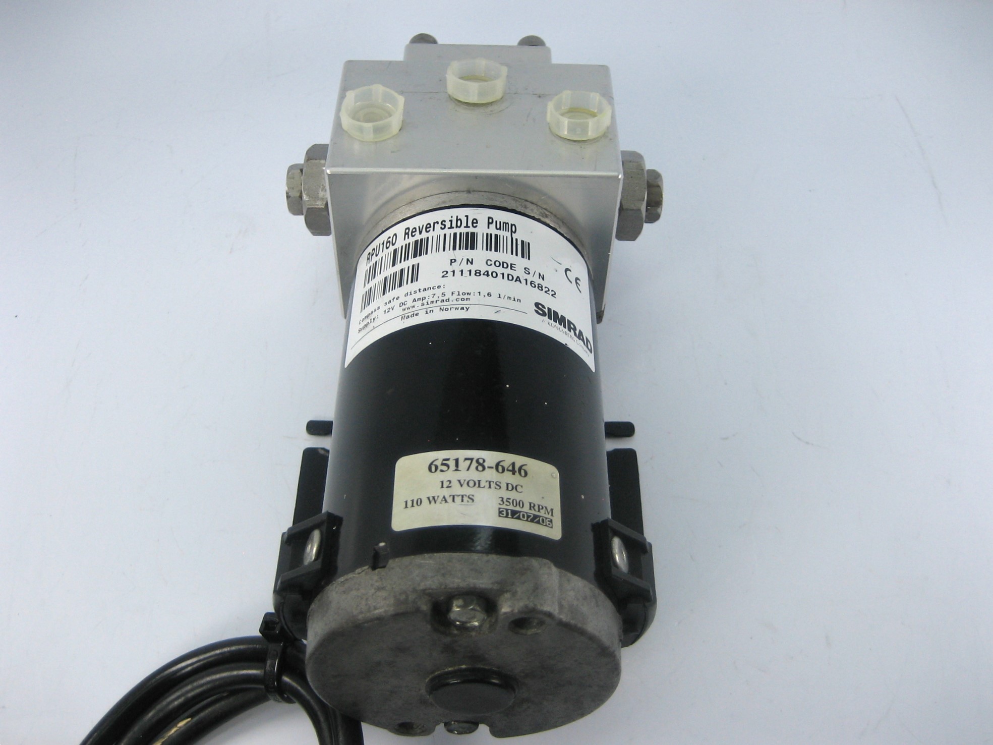 Simrad RPU160 12V Reversible Hydraulic Autopilot Pump - Max Marine ...