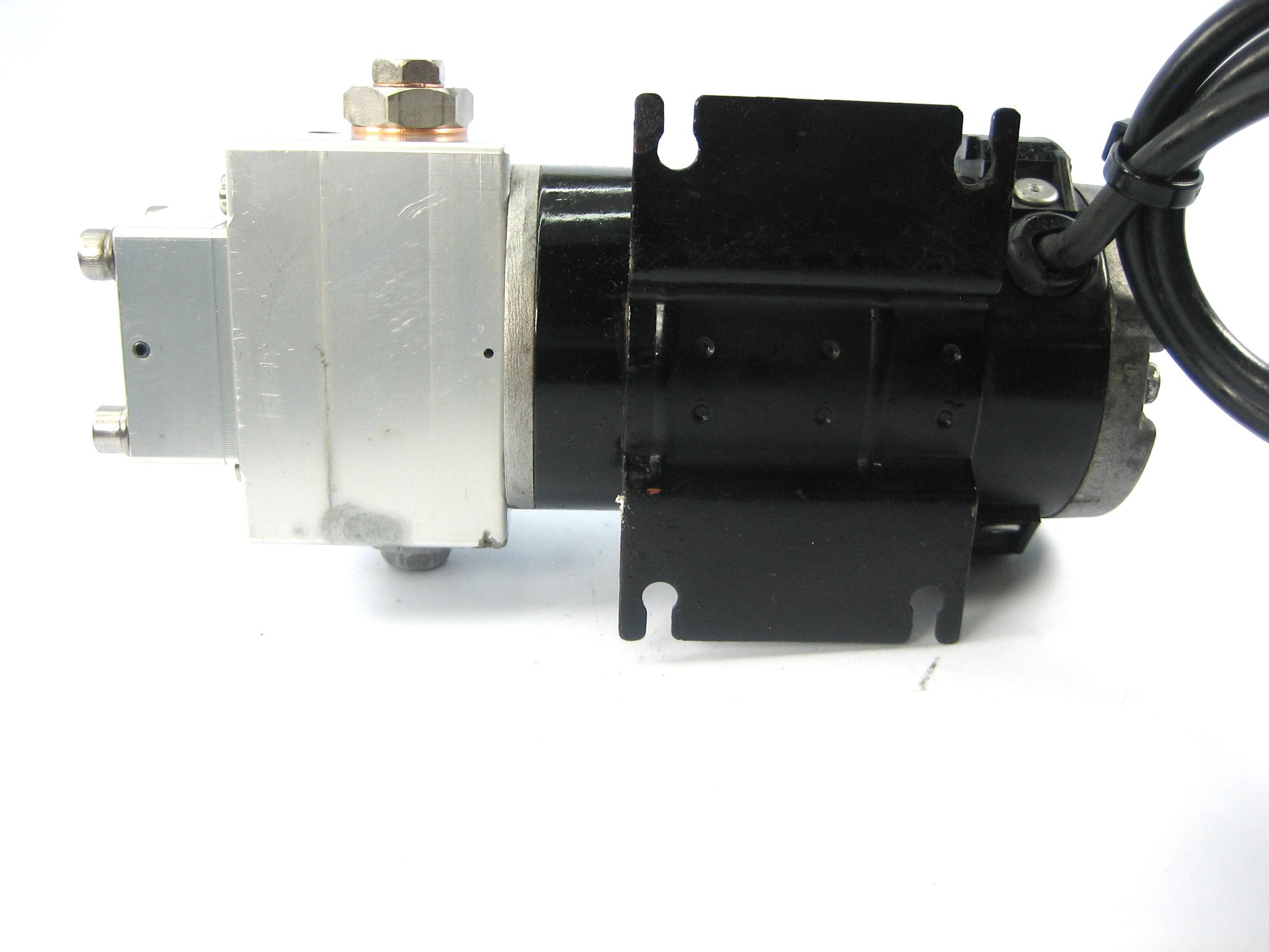 Simrad RPU160 12V Reversible Hydraulic Autopilot Pump - Max Marine ...