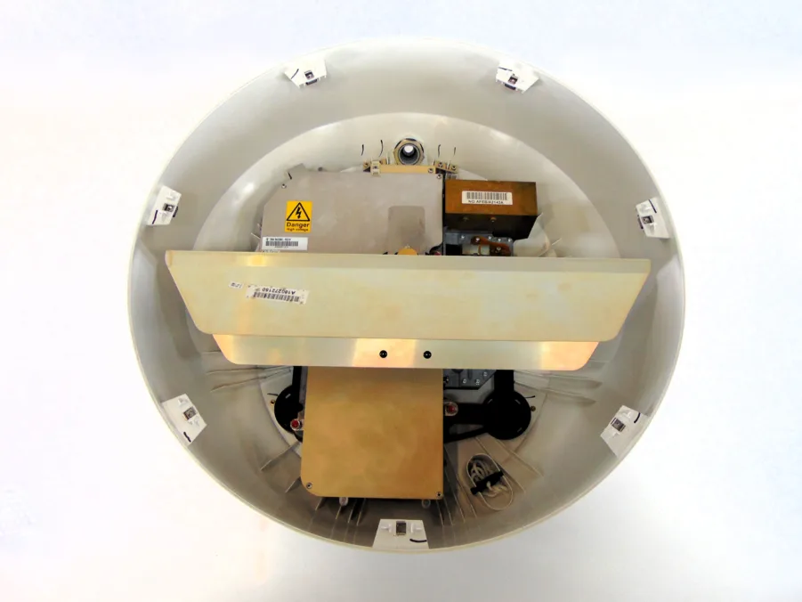 Raymarine RD218 2kW 18" Analog Radome *LOW HOUR DOME ONLY* E52065 ...