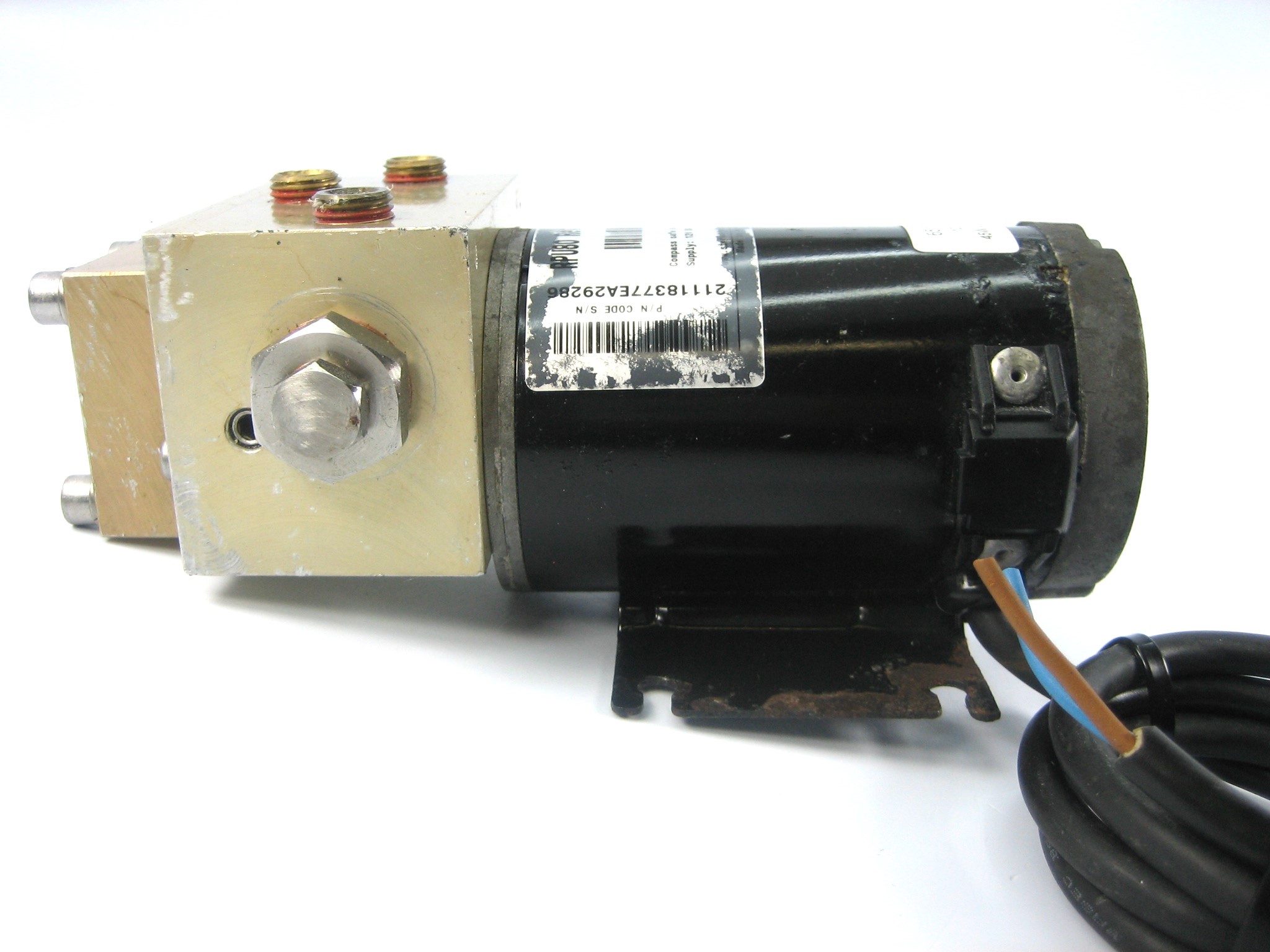 Simrad RPU80 12V Hydraulic Reversible Autopilot Pump - Max Marine ...